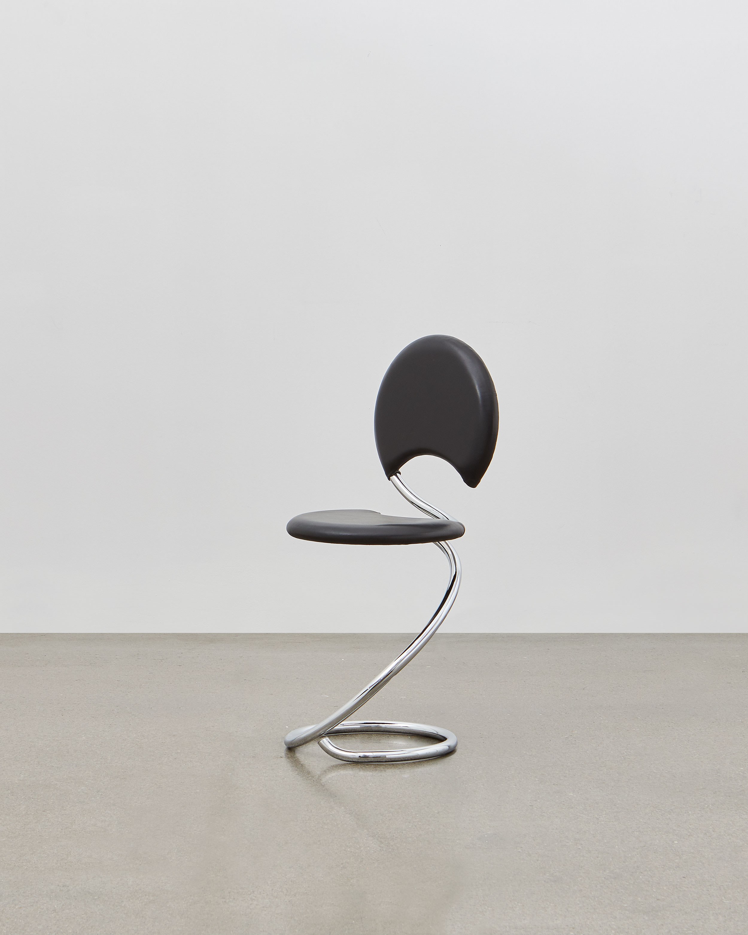 PH SNAKE CHAIR | Leather chair By PH Furniture & Pianos design Poul ...