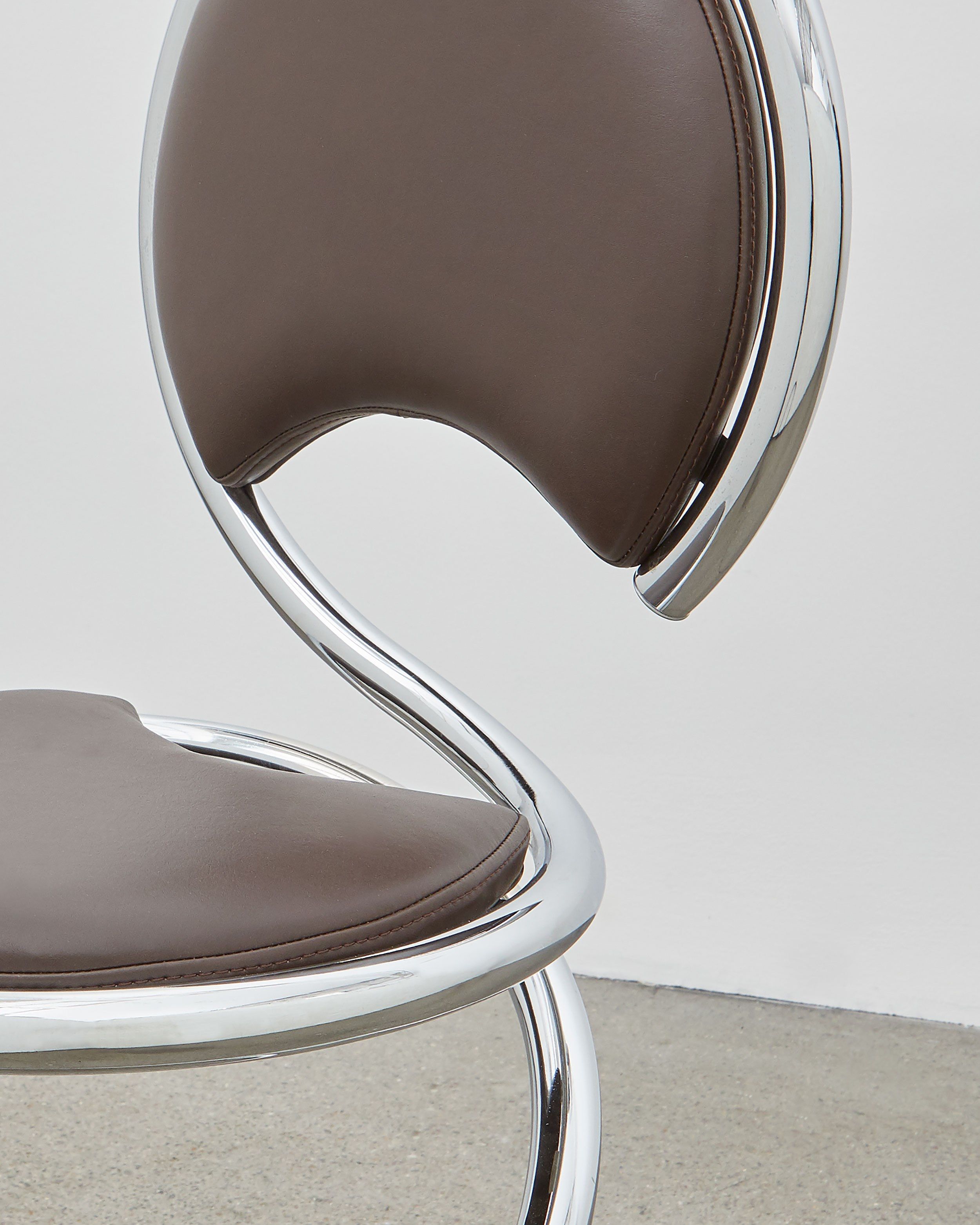 PH SNAKE CHAIR | Leather chair By PH Furniture & Pianos design Poul ...