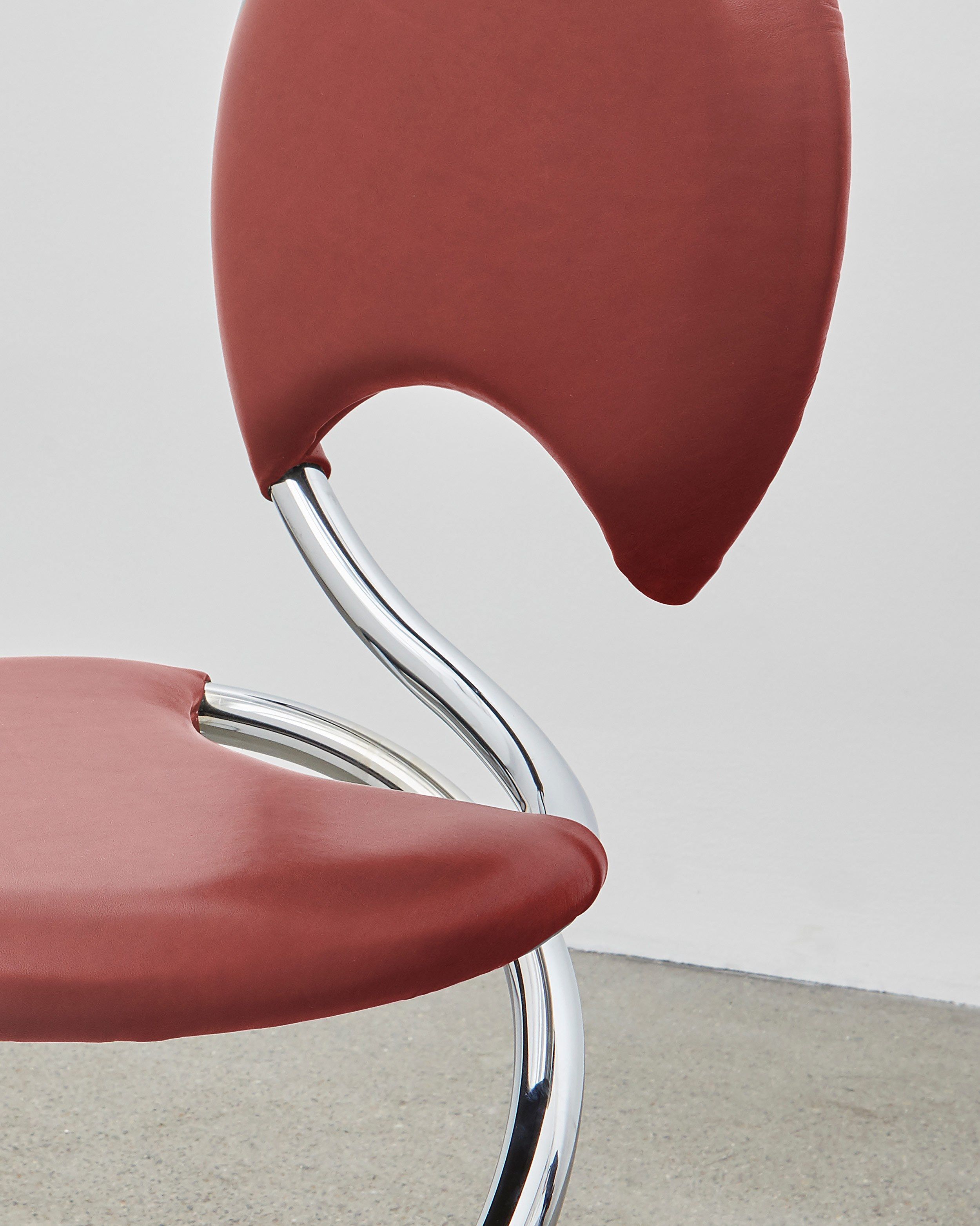 PH SNAKE CHAIR | Leather chair By PH Furniture & Pianos design Poul ...