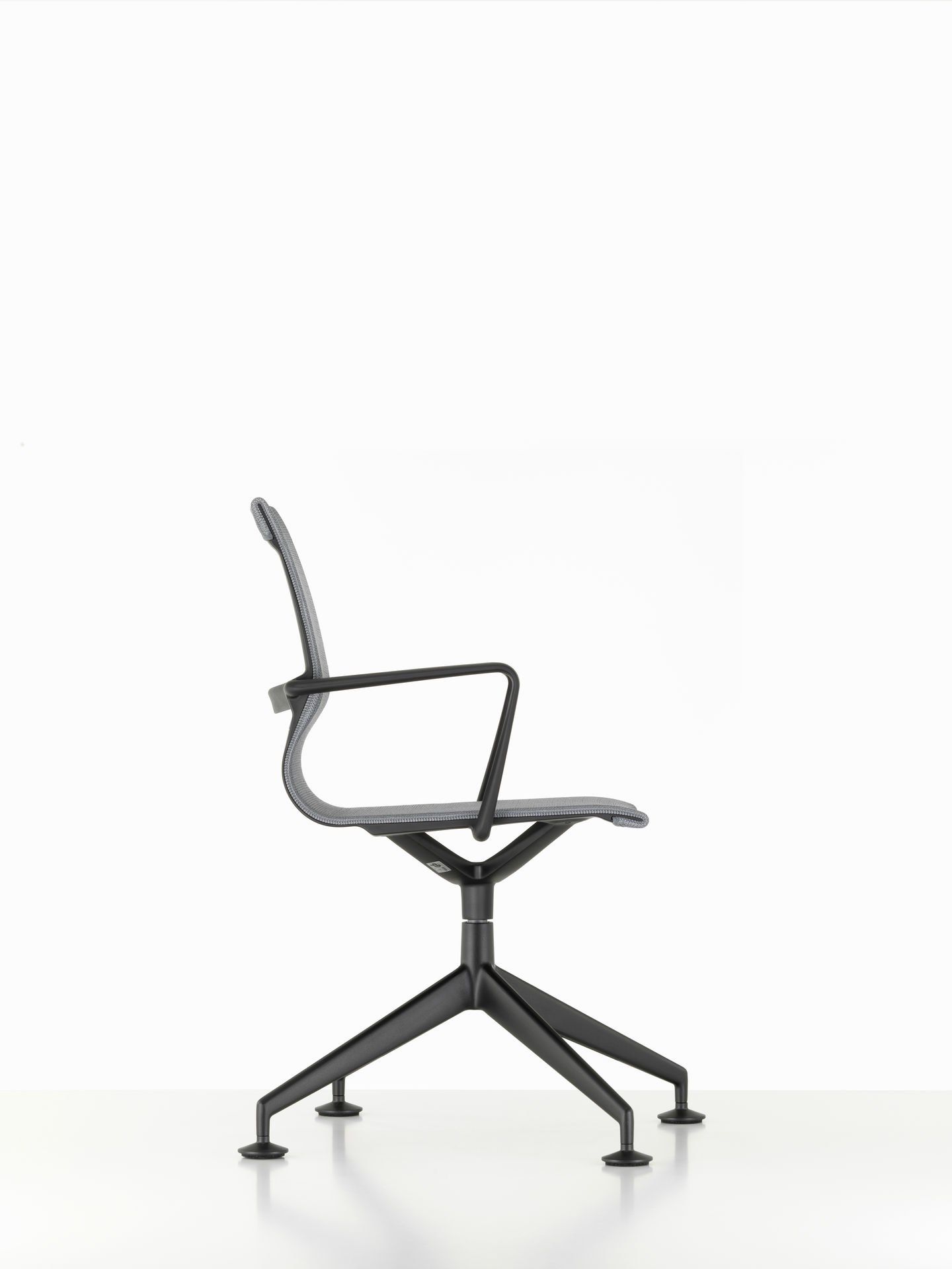 PHYSIX CONFERENCE Training chair with armrests By Vitra | design ...