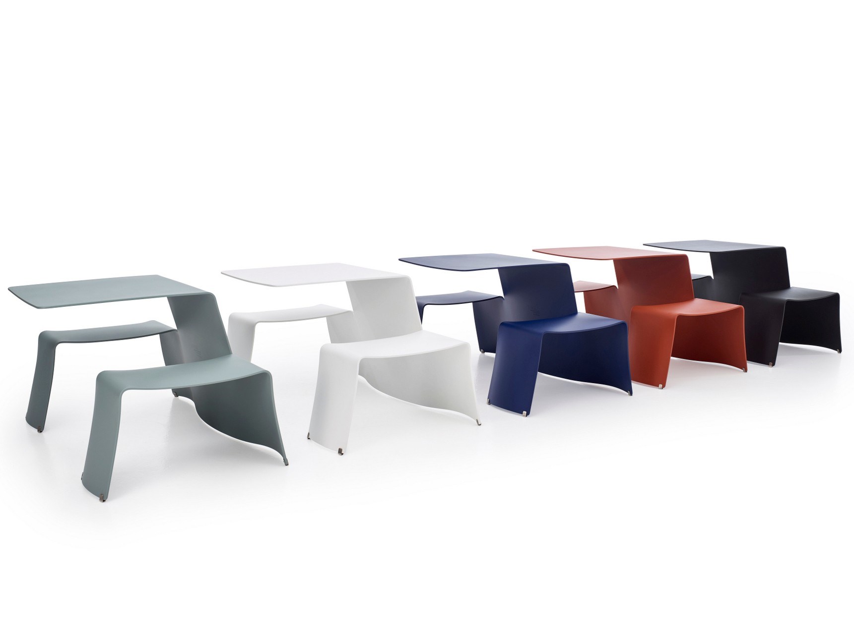 PICNIK Aluminium picnic table with integrated benches By Extremis ...
