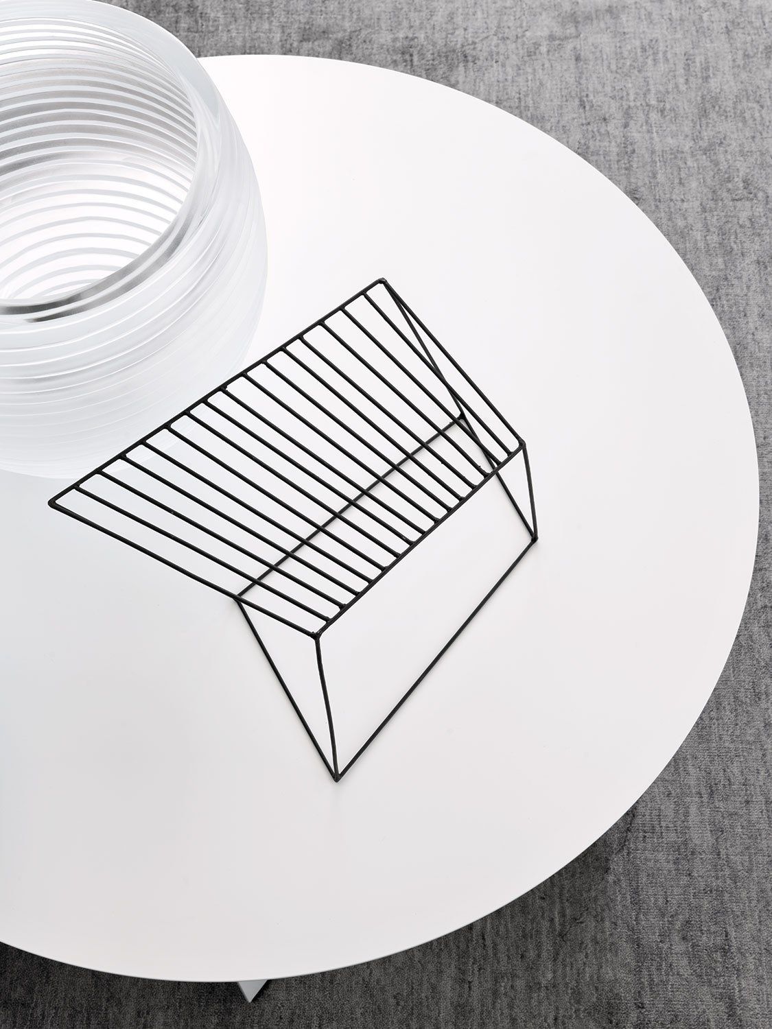 PIERRE Round metal coffee table By Flou