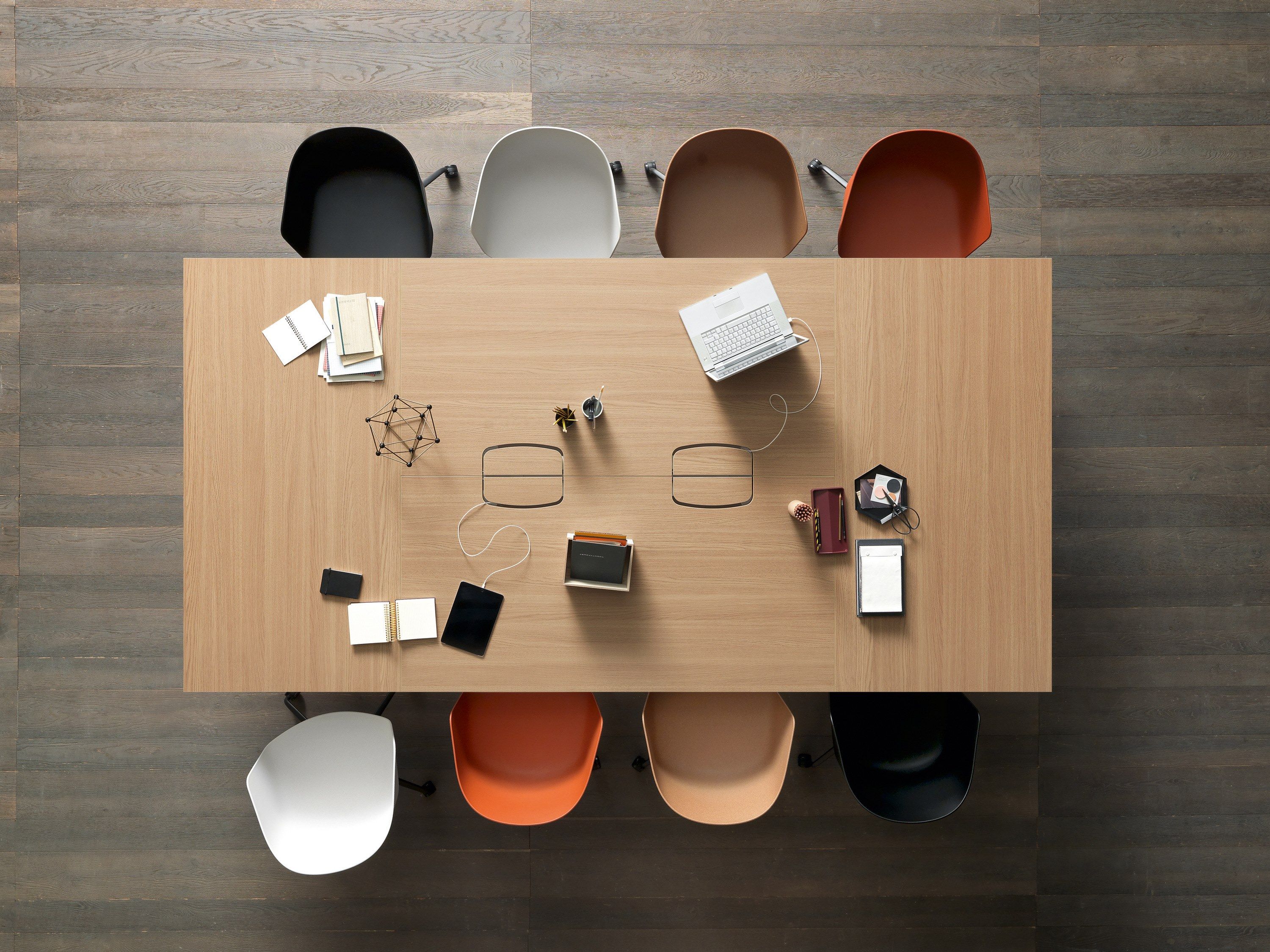 PIGRECO LOOP | Mesa de reunión By Martex