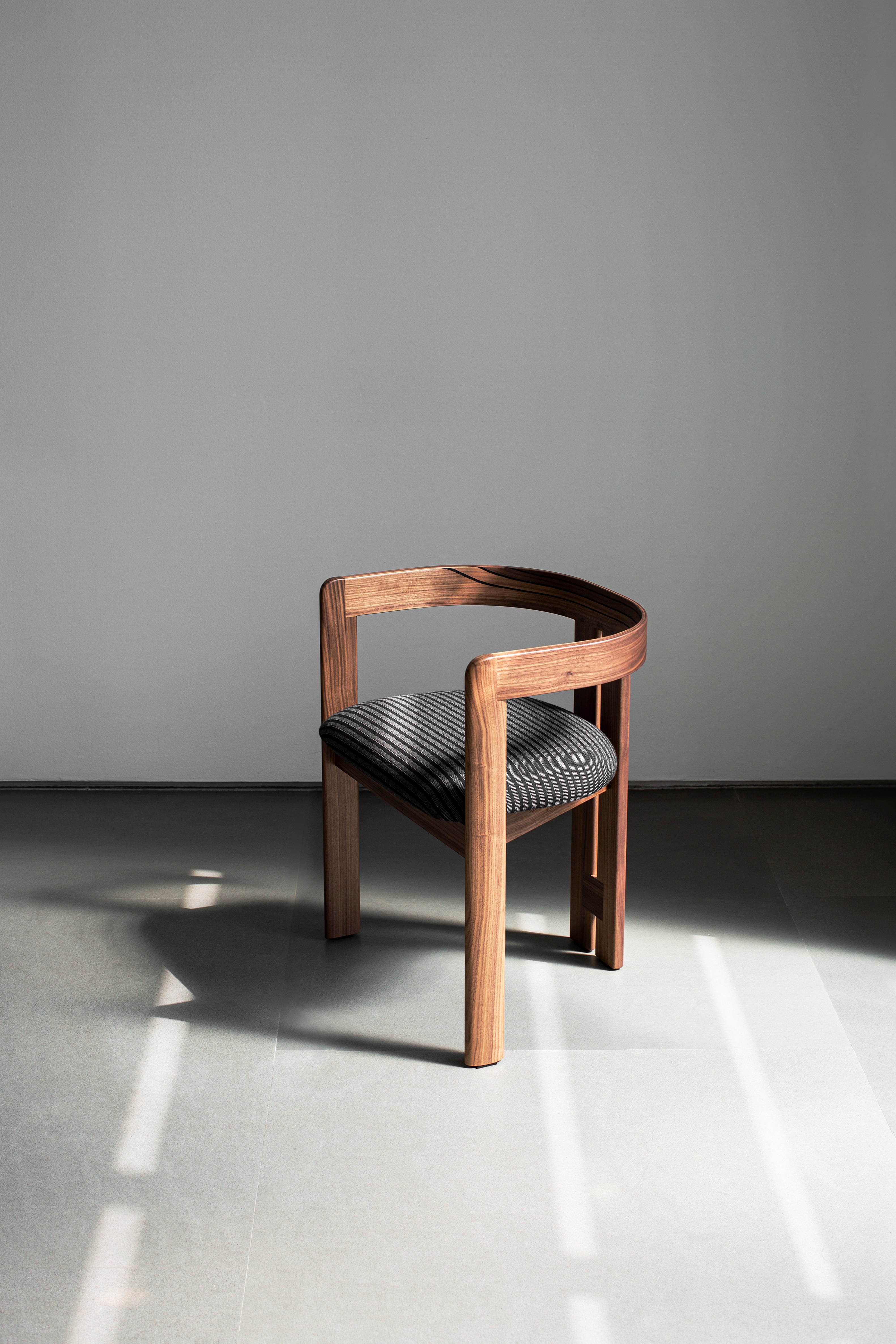 PIGRECO Wooden chair with integrated cushion By Tacchini | design Tobia ...