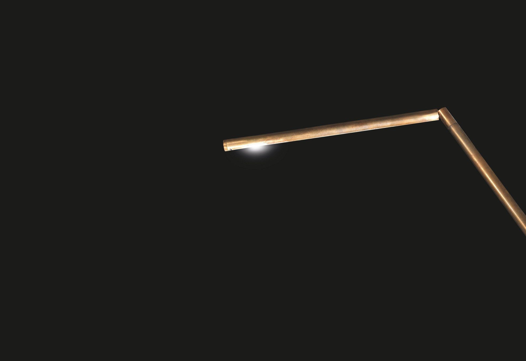 PIPE L LED adjustable brass floor lamp By Henge | design Massimo Castagna