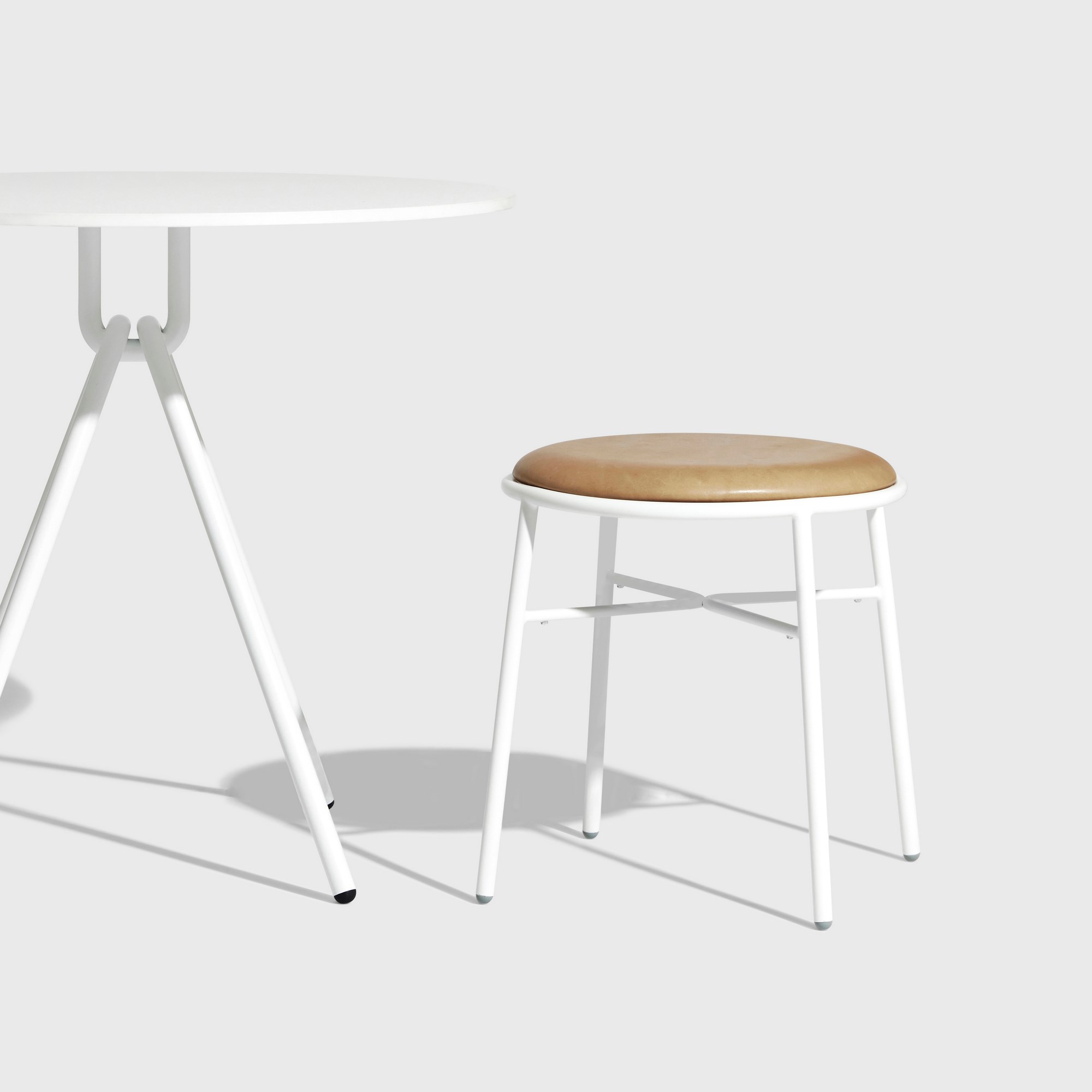 PIPER | Round table By DesignByThem design Sarah Gibson, Nicholas ...