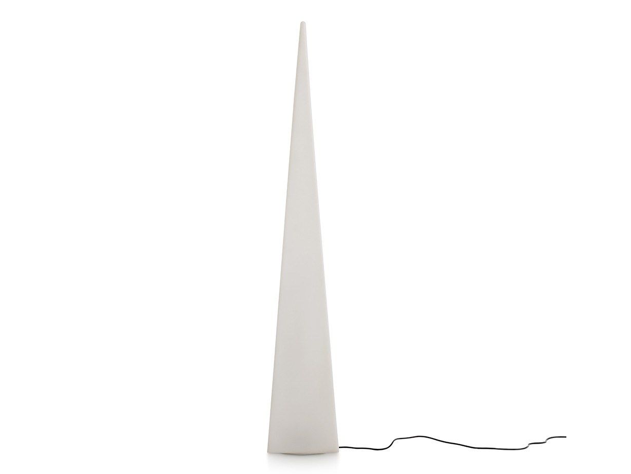 PIRÁMIDE Polyethylene floor lamp By Diabla | design José Antonio Gandía ...