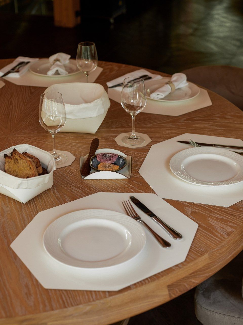 PLACEMAT Leather placemat By ADJ