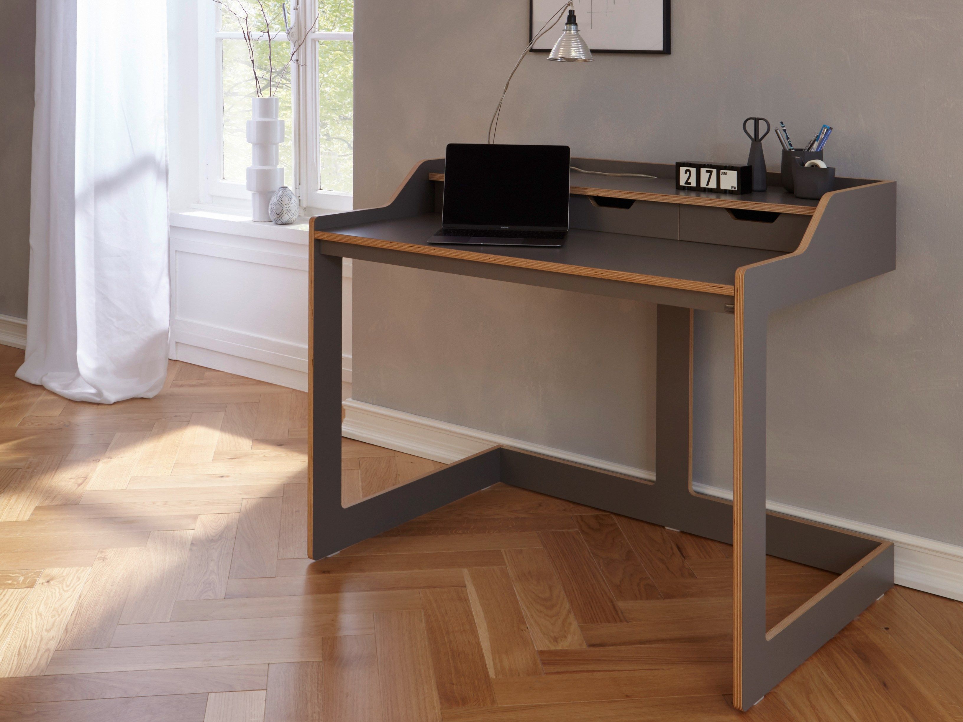 PLANE | Writing desk By Müller Small Living design Felix Stark