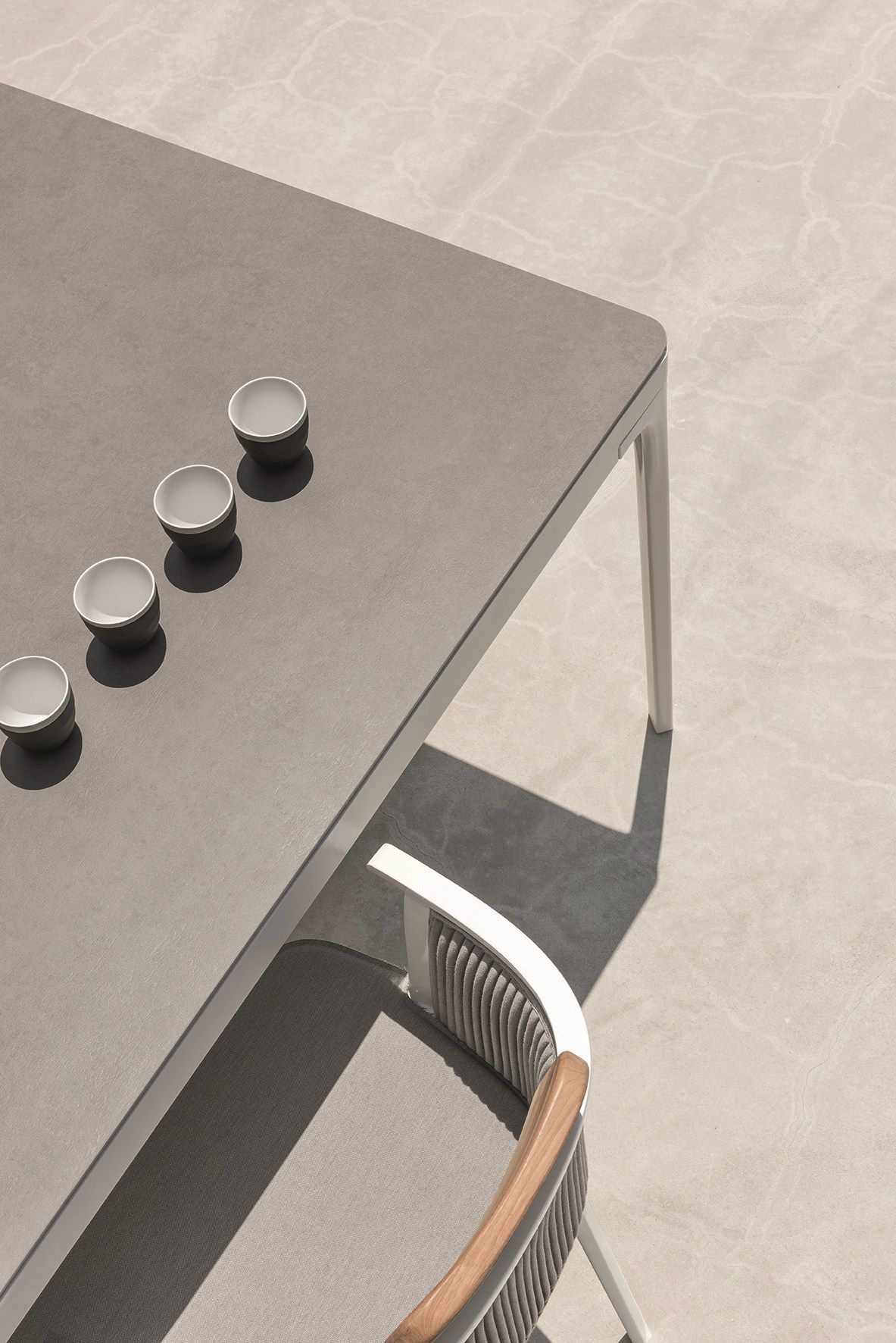 PLAY Rectangular garden table By Ethimo