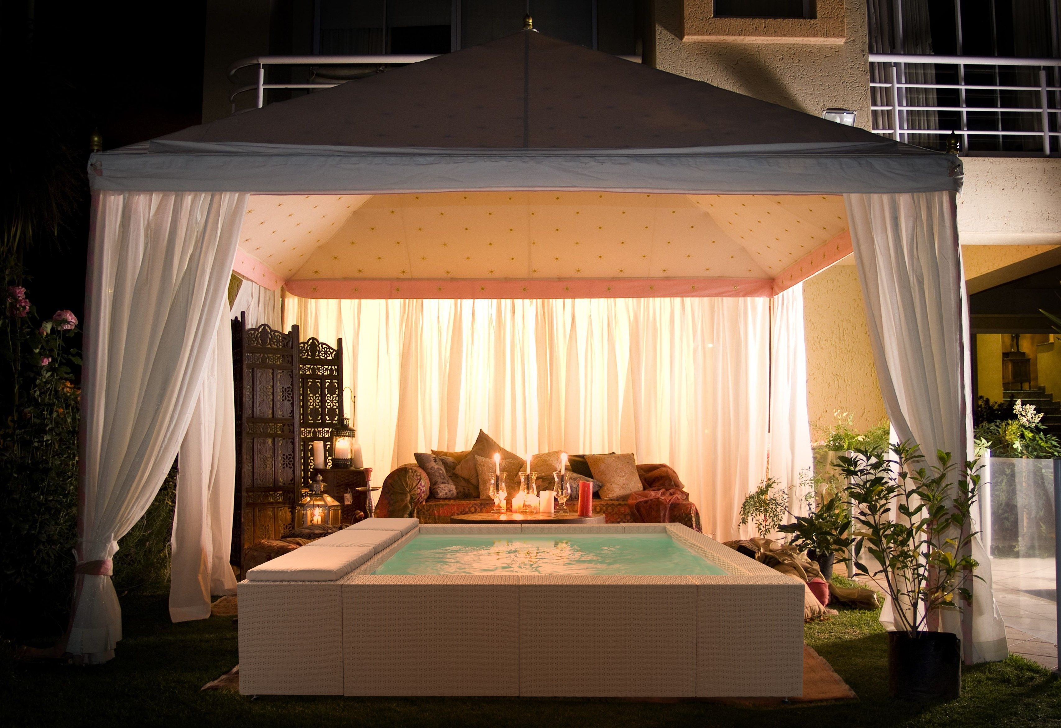 Mini-pool with hydro-massage and heater PLAYA By Piscine Laghetto