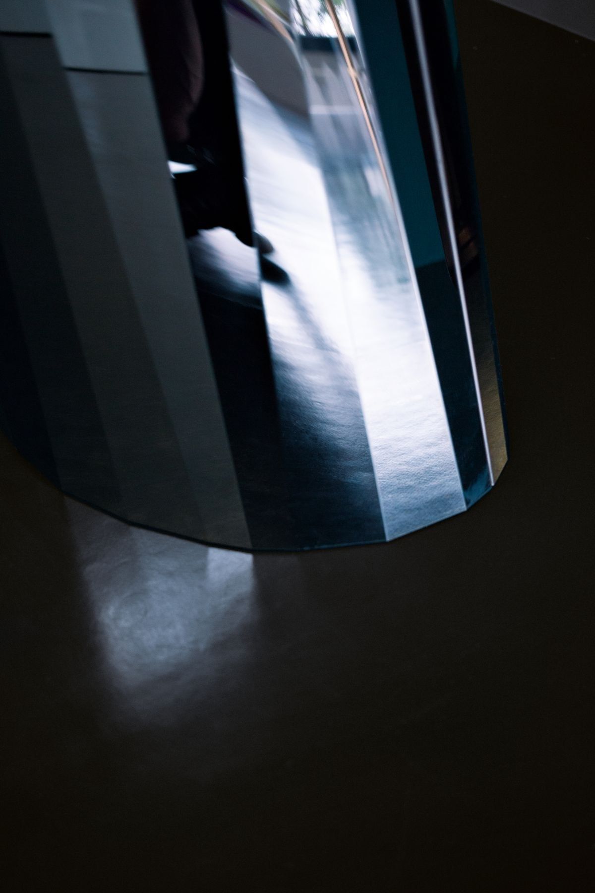 PLI LOW Coffee table By ClassiCon | design Victoria Wilmotte