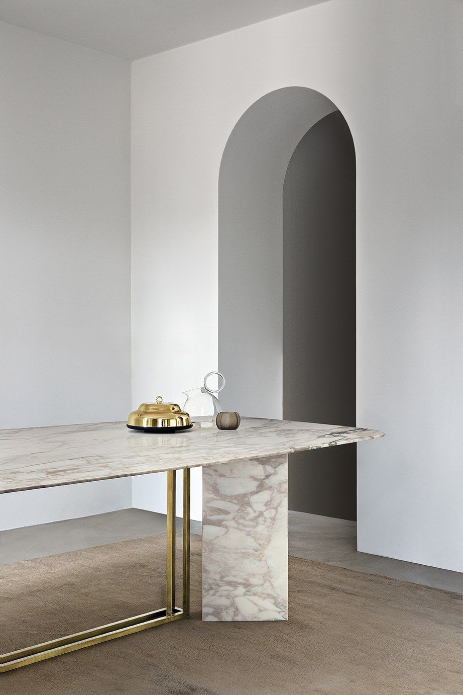 PLINTO | Dining table By Meridiani design Andrea Parisio