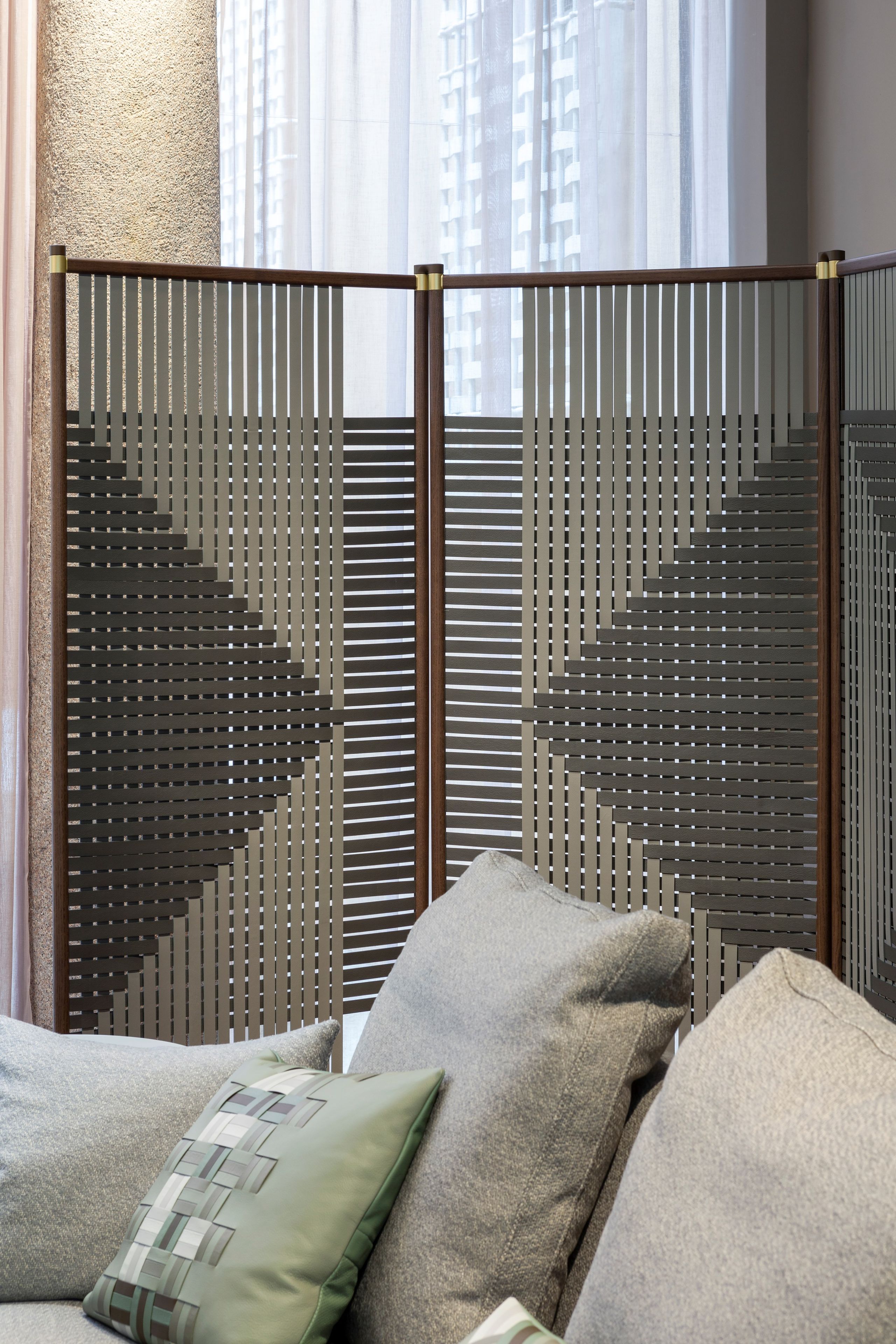 PLOT Room divider By Poltrona Frau | design GamFratesi
