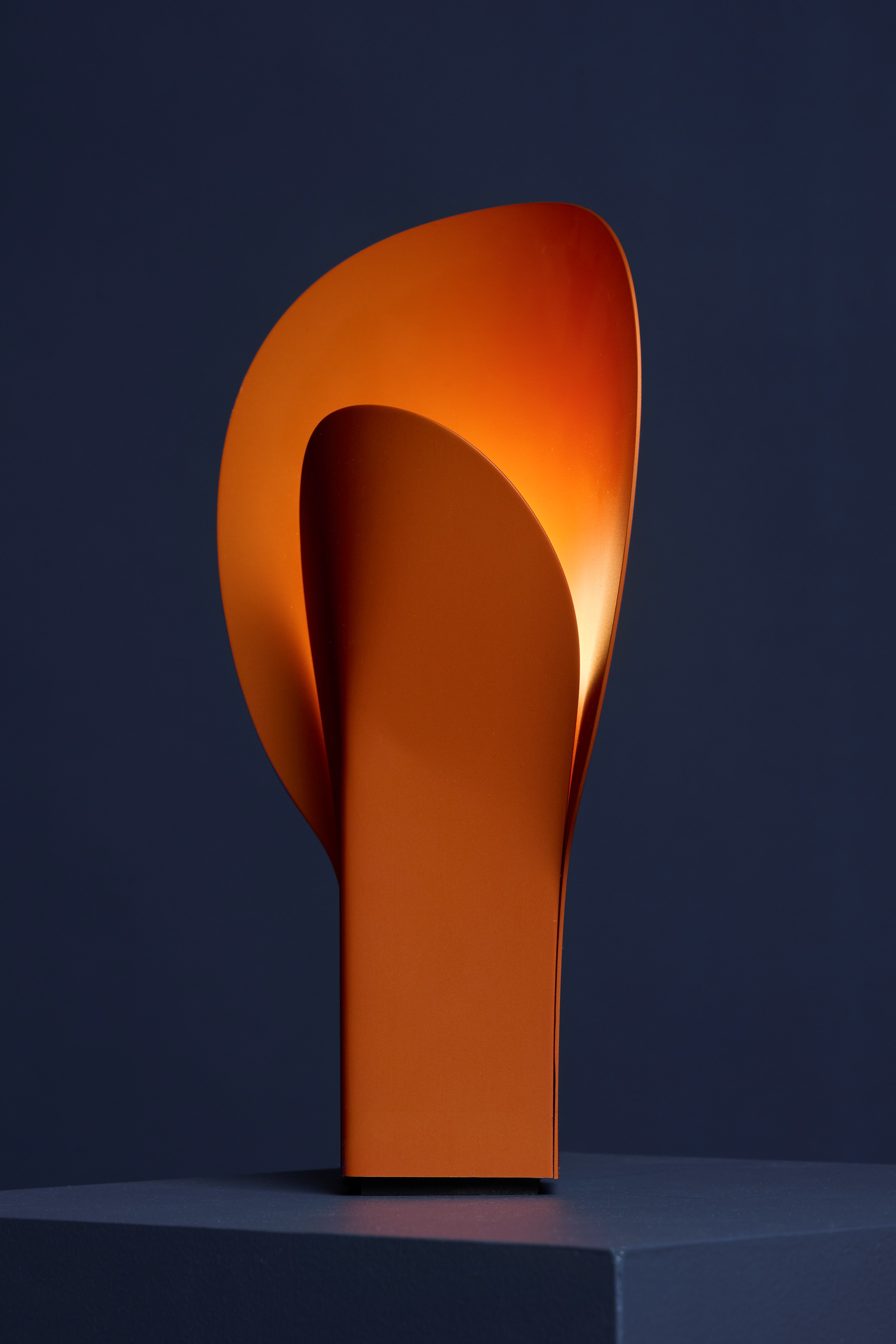 PLUME Table lamp By Rakumba