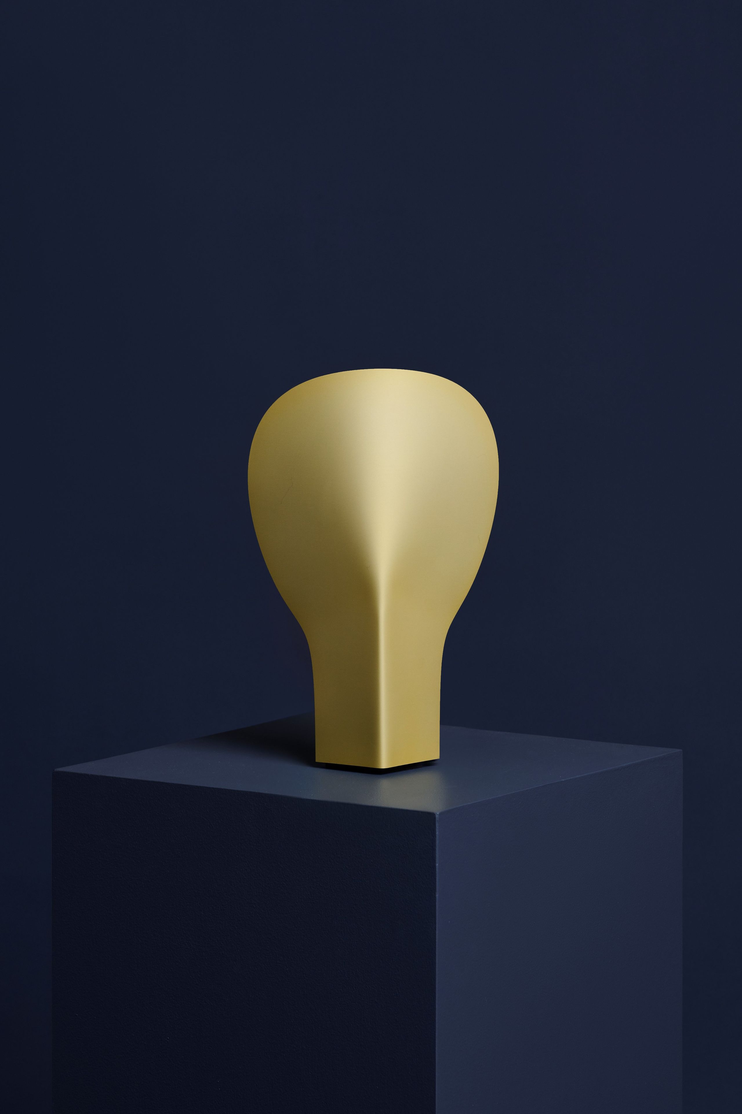 PLUME Table lamp By Rakumba