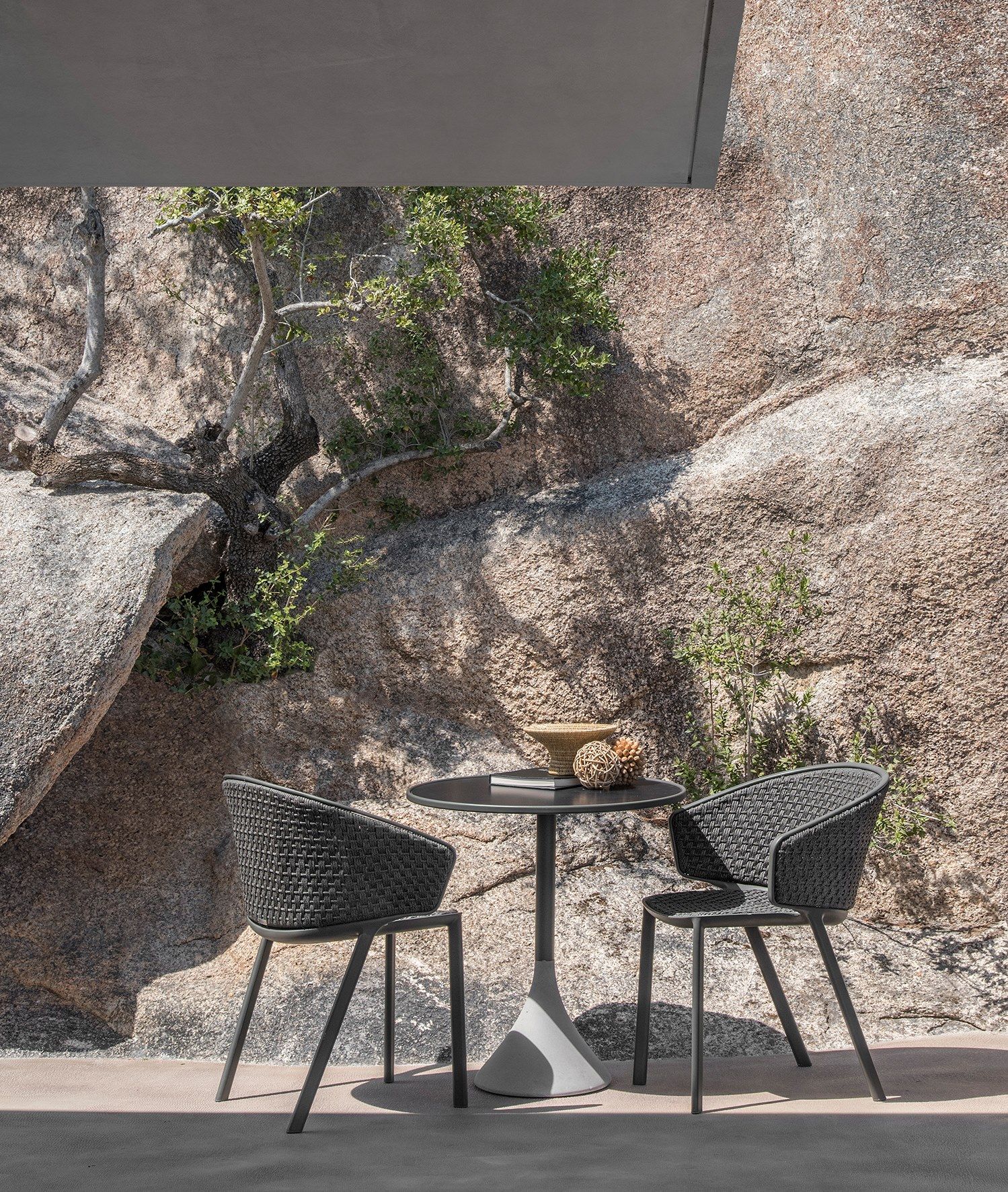 PLUVIA ROPE Rope garden chair with armrests By Ethimo | design Luca ...