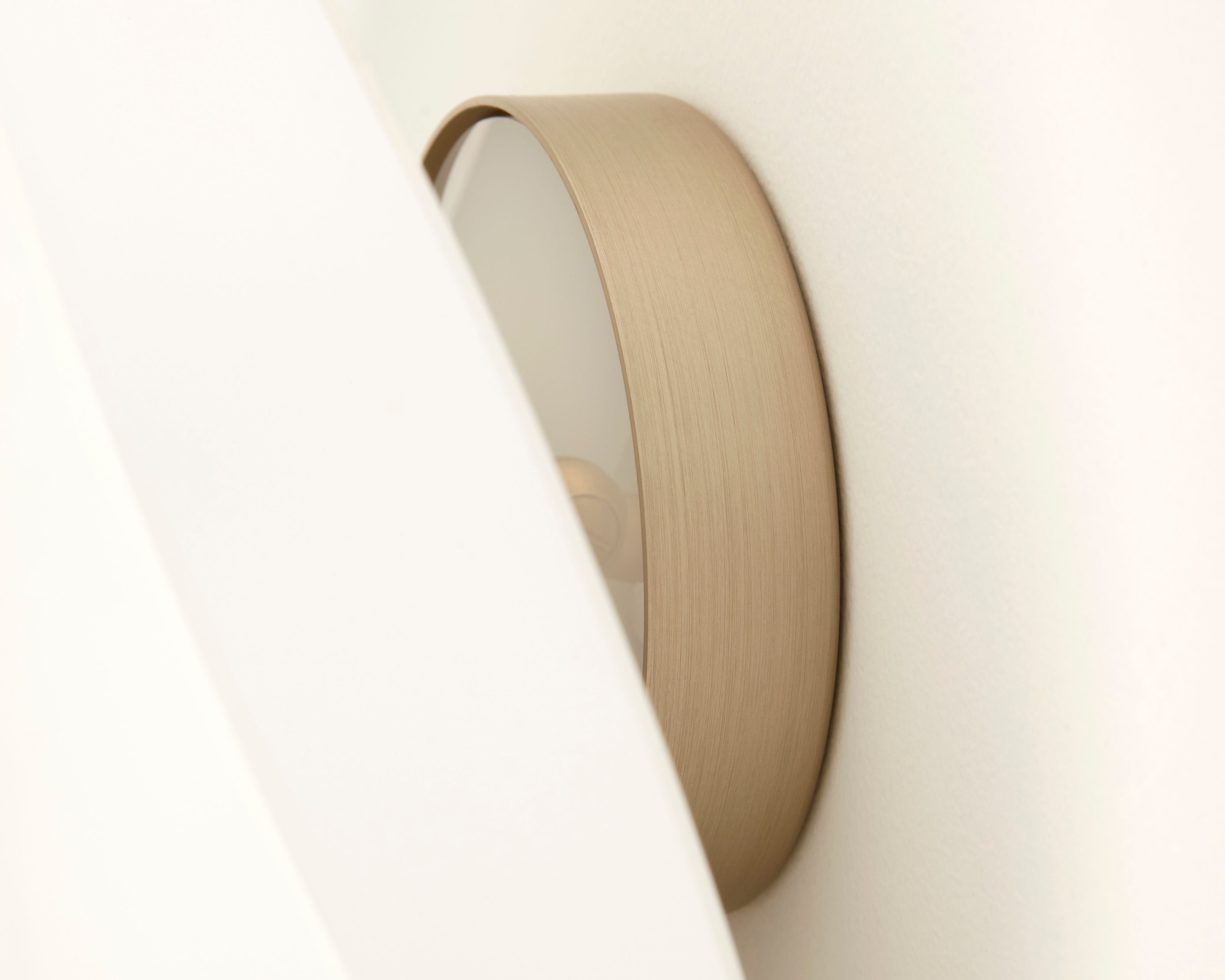 POLAR LED adjustable aluminium wall light By Ross Gardam