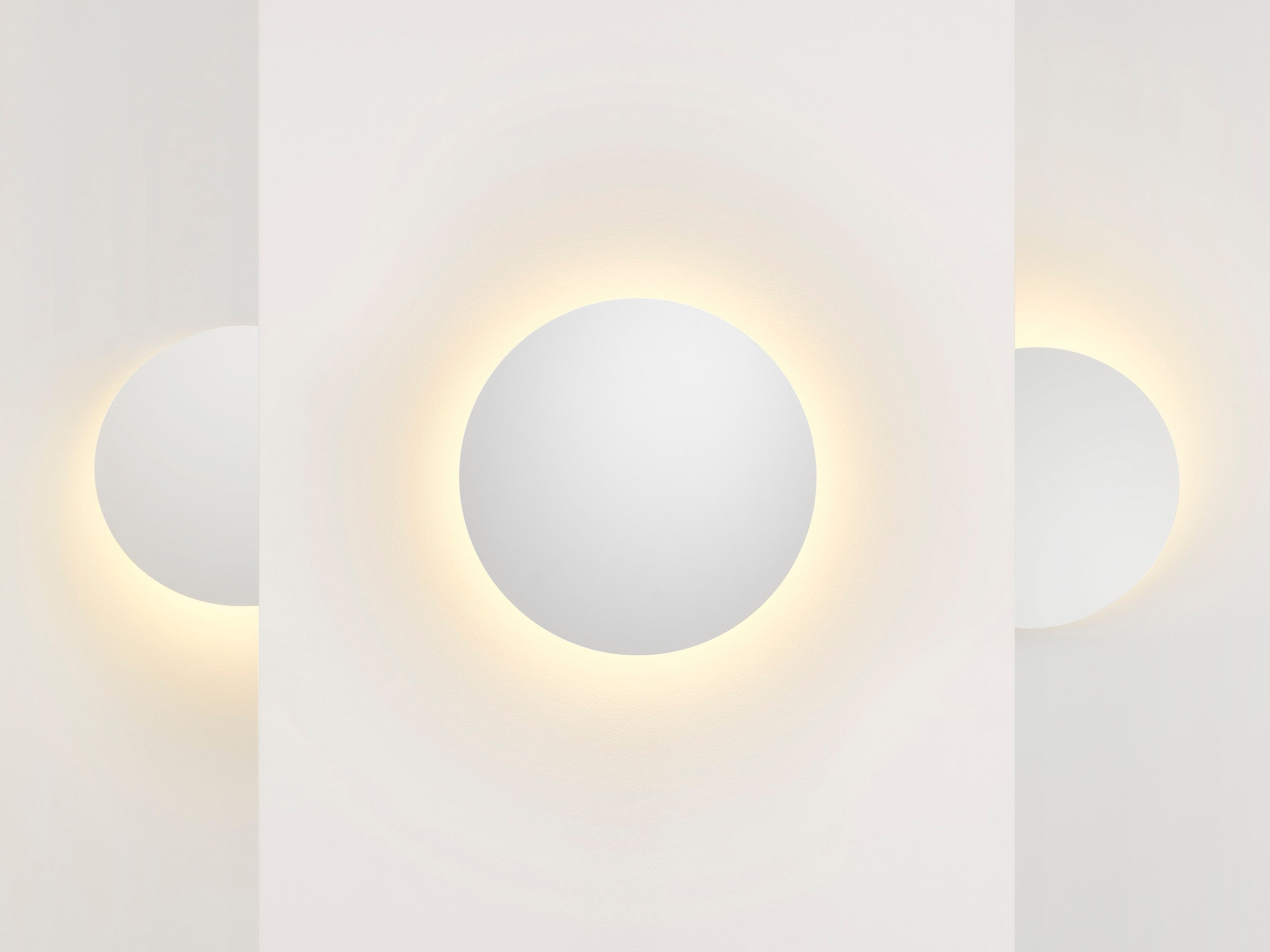 POLAR LED adjustable aluminium wall light By Ross Gardam