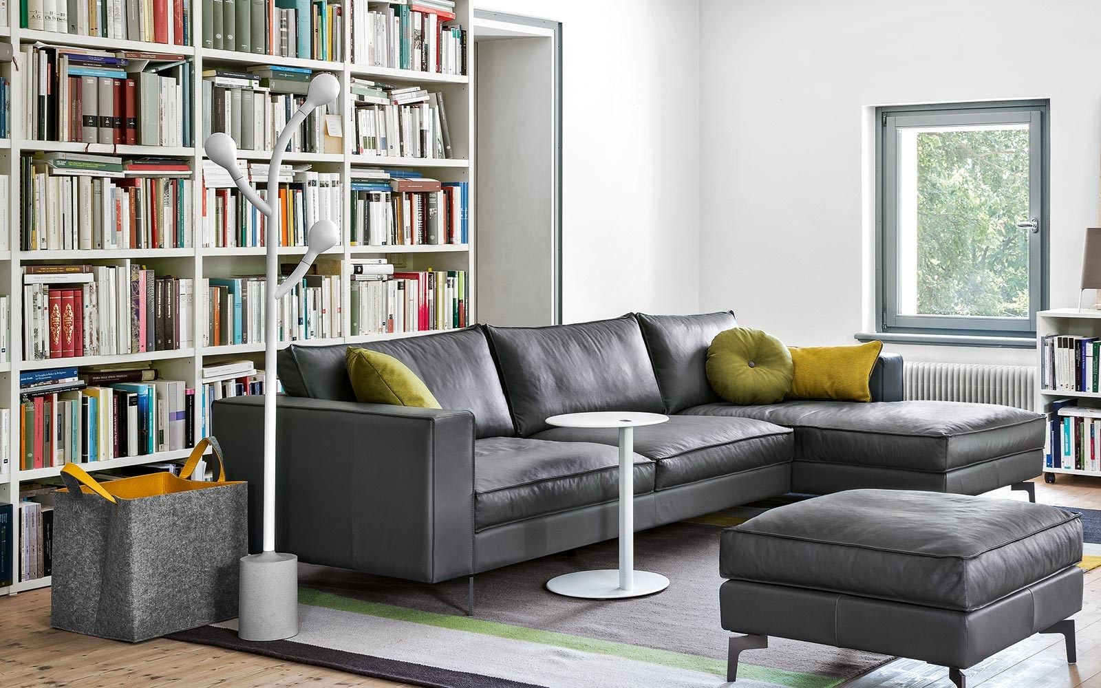 POM POM | Floor lamp By Calligaris design Matteo Cibic