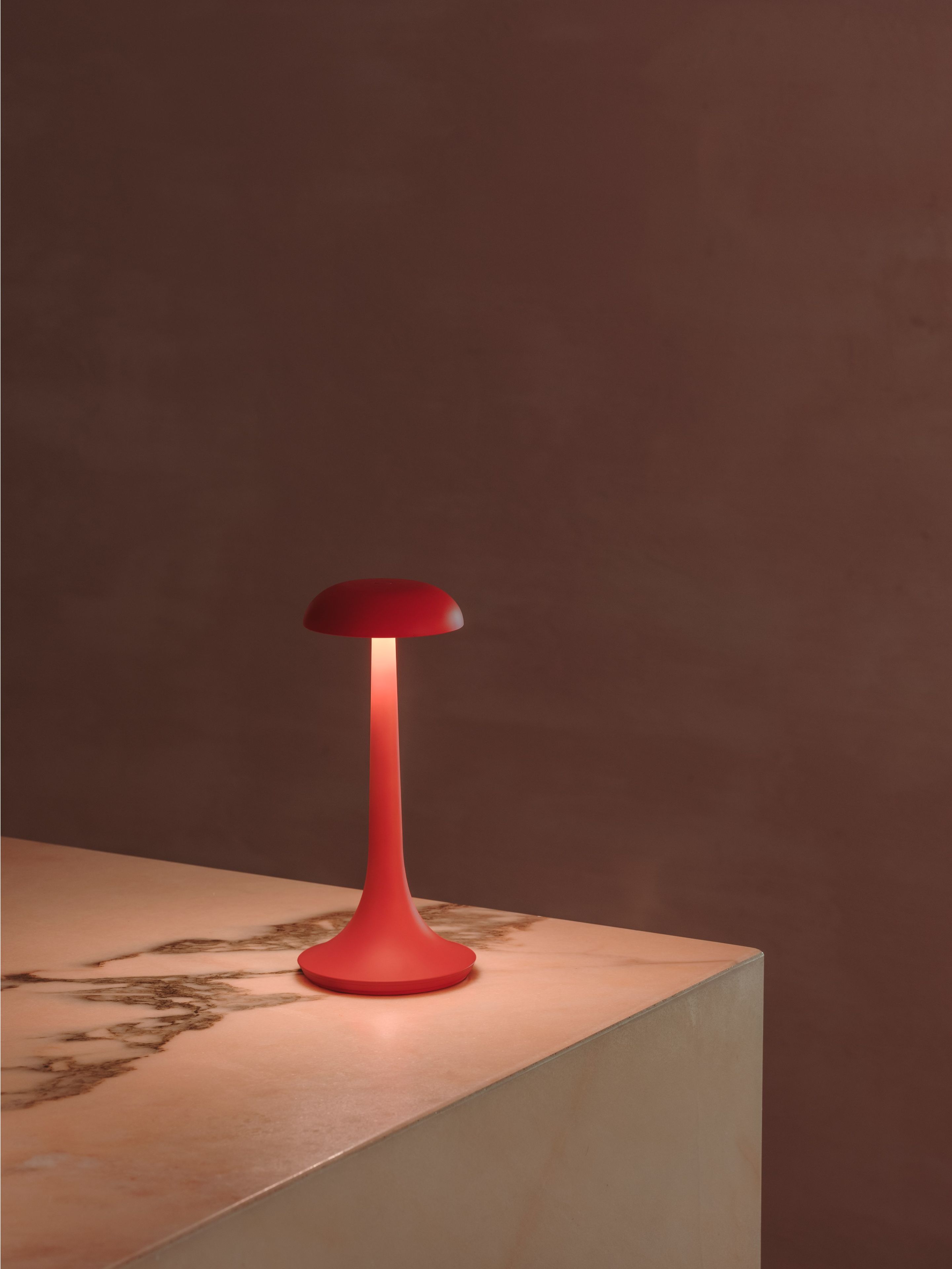 PORTOBELLO table lamp By LedsC4 design Nahtrang design