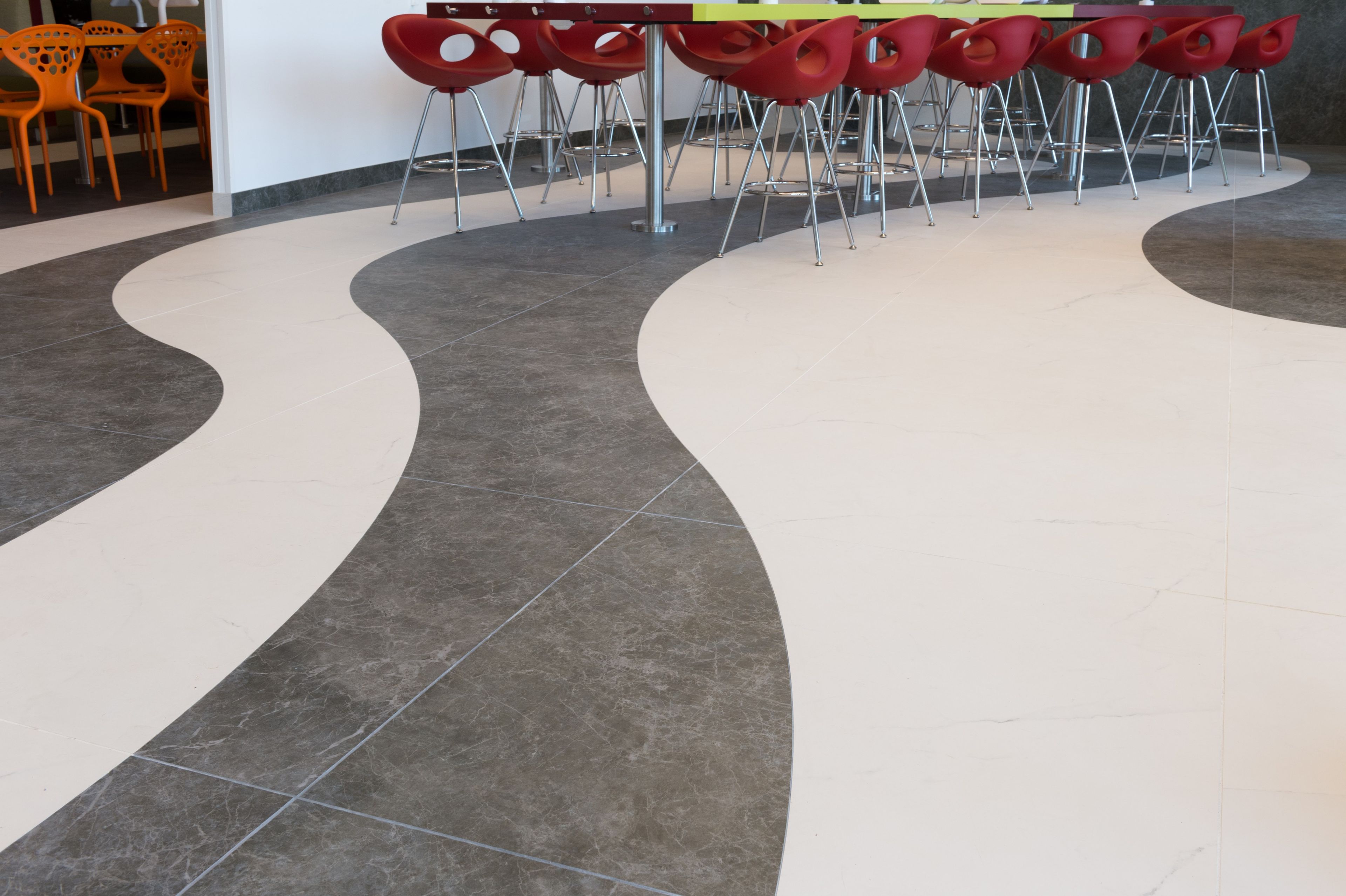 Laminam® wall/floor tiles POSA SU PAVIMENTI PREESISTENTI By Laminam