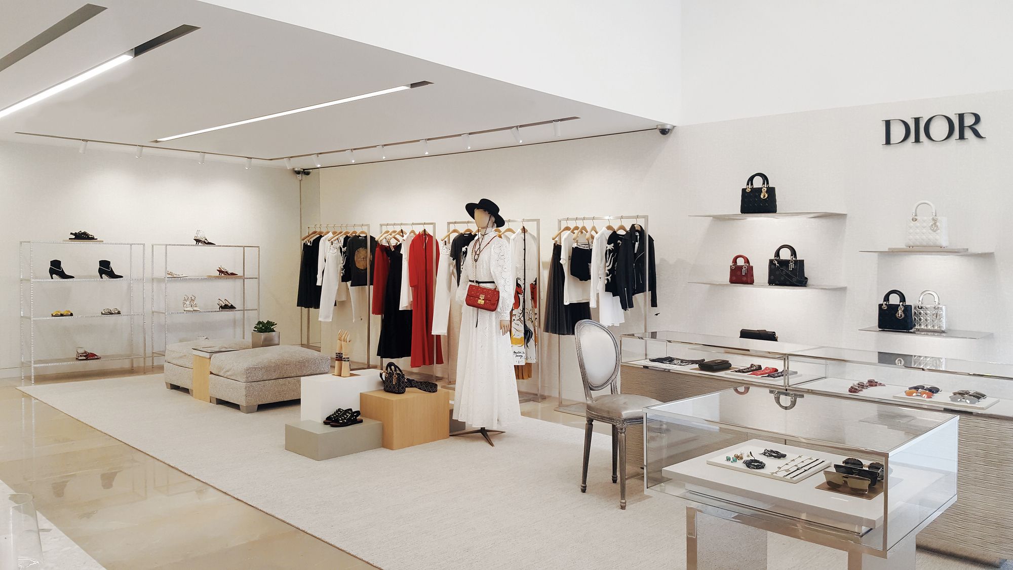 POUND LED powder coated aluminium track-Light By Linea Light Group