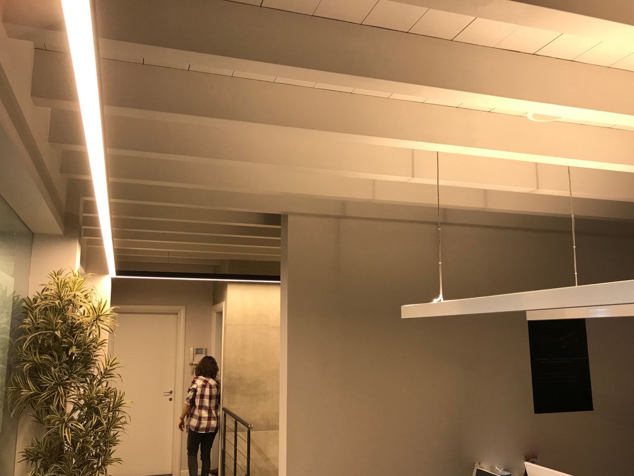 Linear lighting profile for LED modules PWXL By Essenzialed