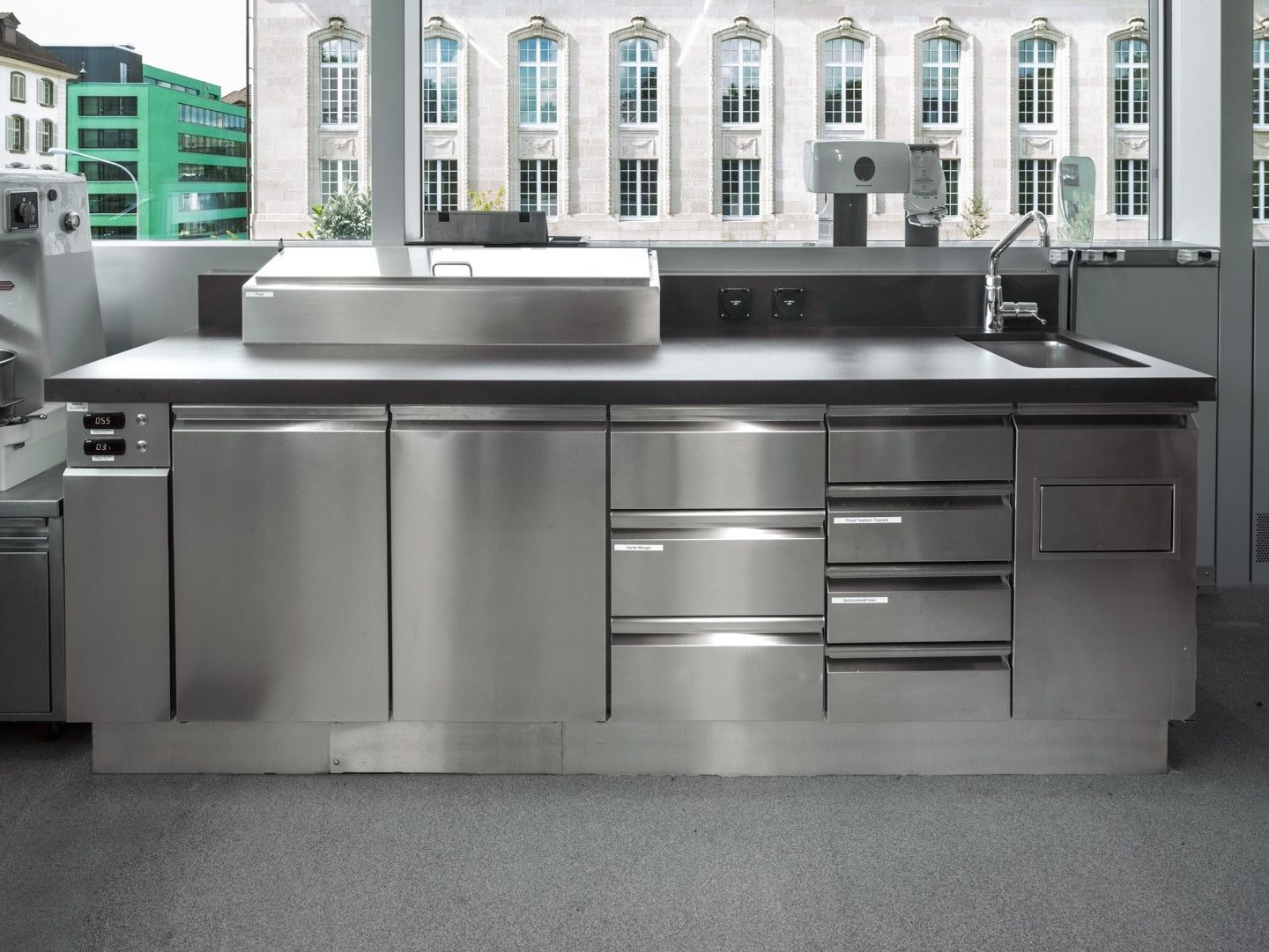 PROFESSIONAL KITCHENS Professional cooker By Prisma
