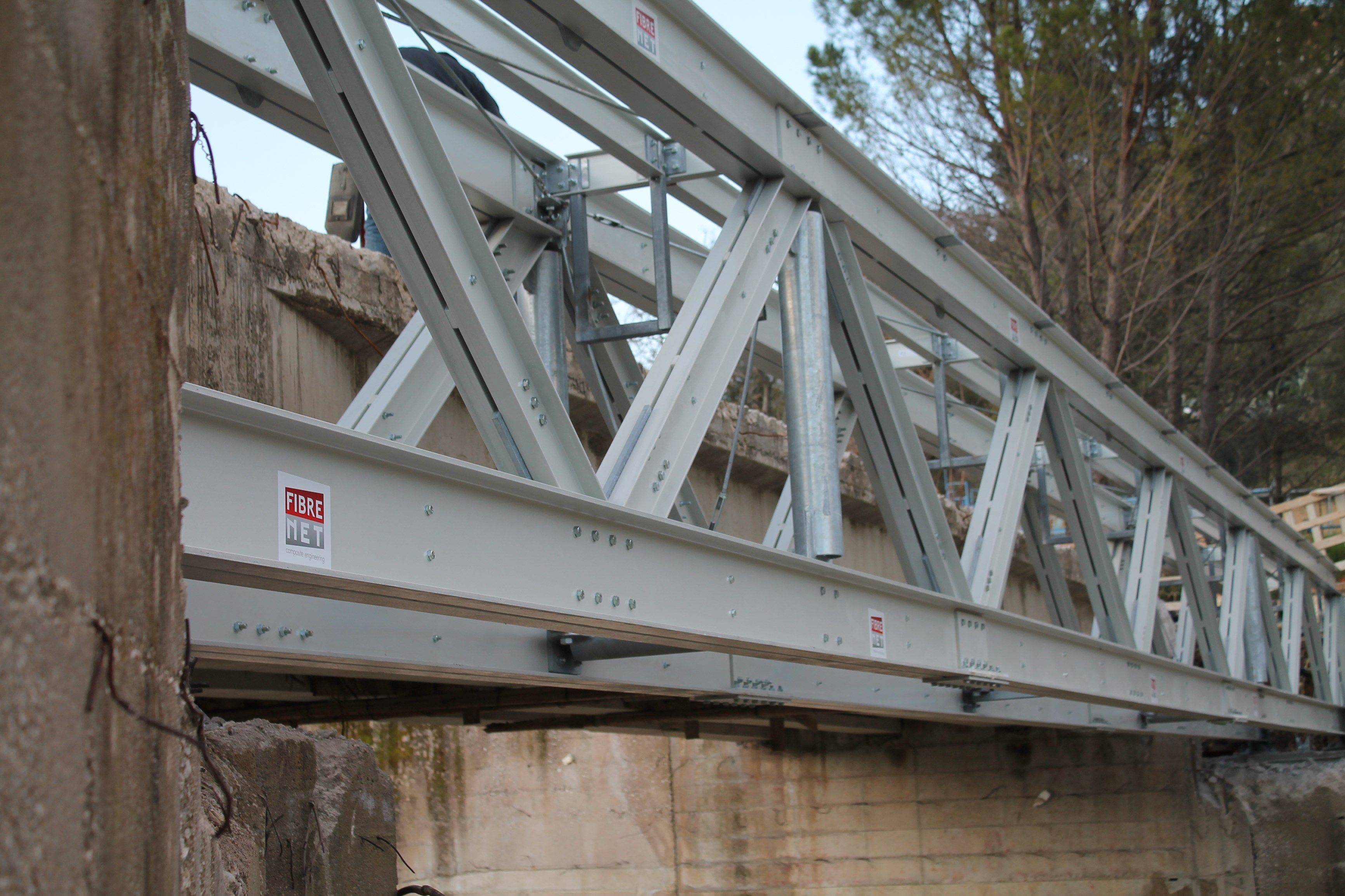 Structure in special material PROFILO PULTRUSO By Fibre Net