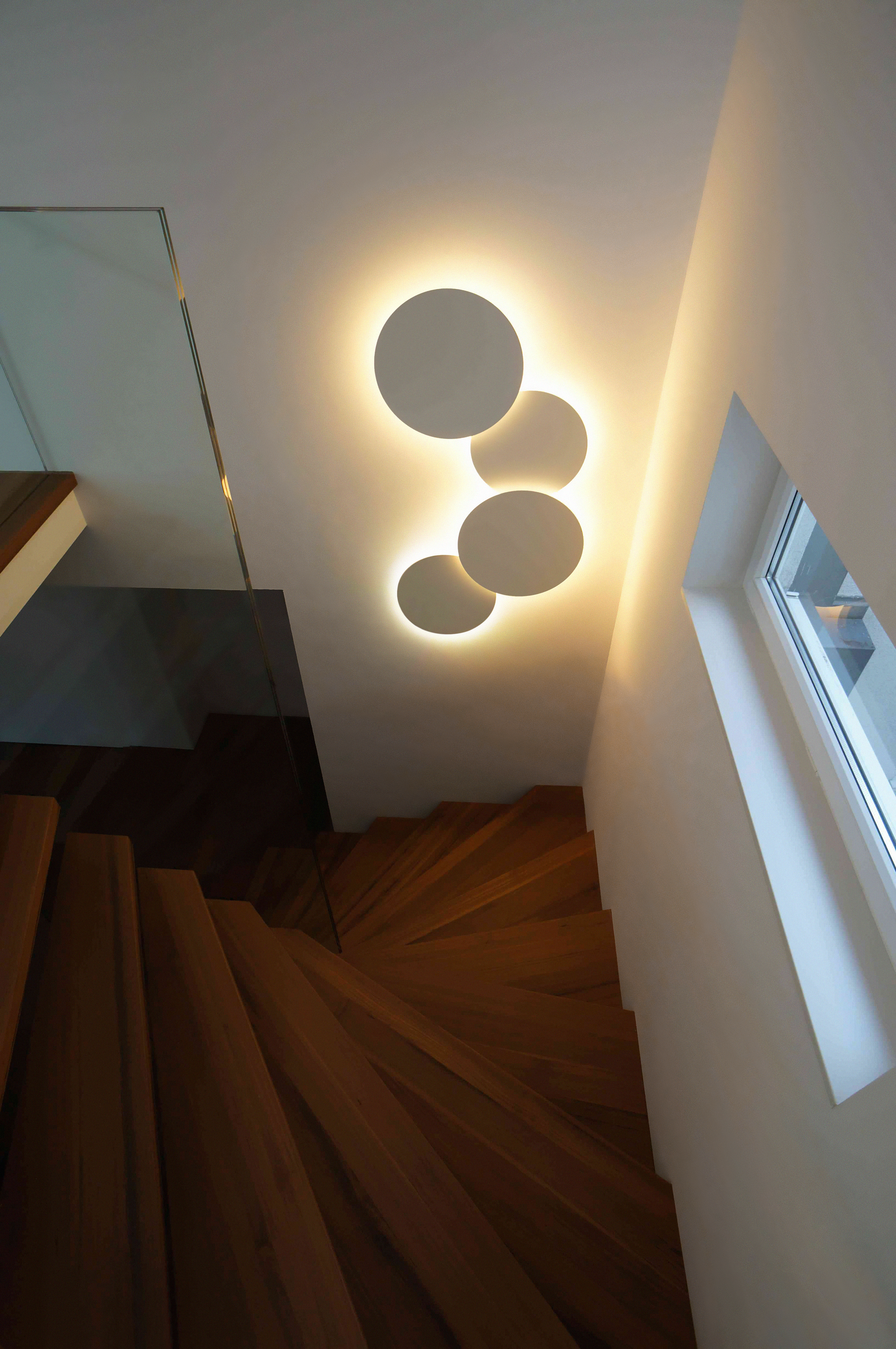 PUCK WALL ART | Applique fluorescente By Vibia design Jordi Vilardell