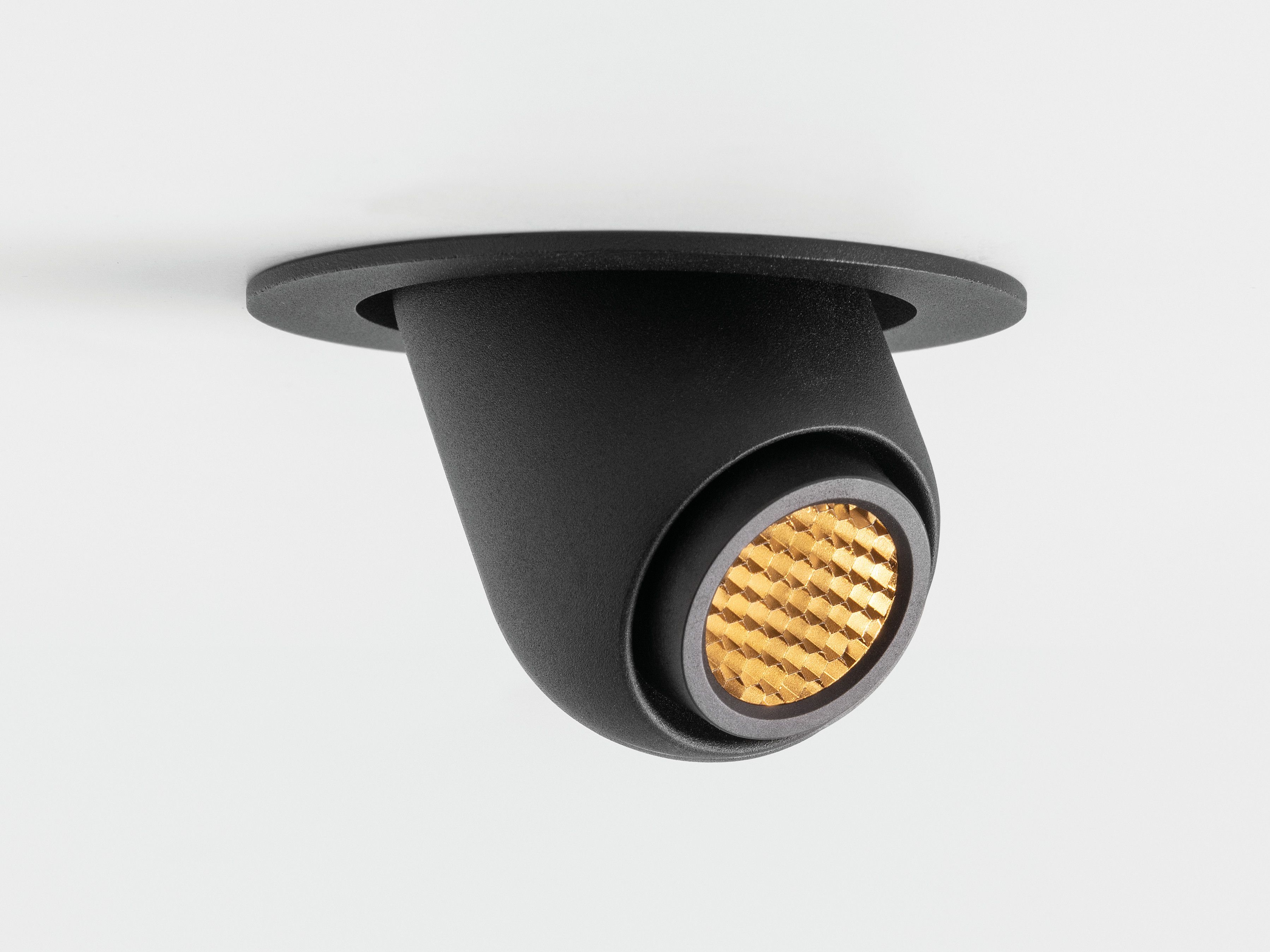 PUPIL 射灯 By Modular Lighting Instruments | design Basten Leijh