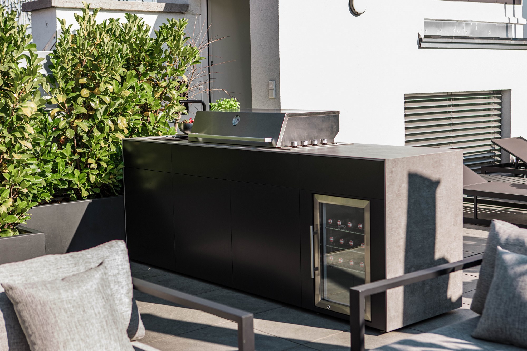 PURE Outdoor kitchen By Openair kitchen | design Guido Kurth