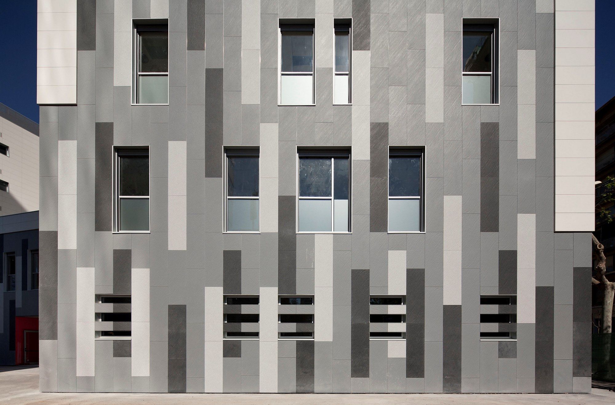 PURE Stoneo facade By ULMA Architectural Solutions