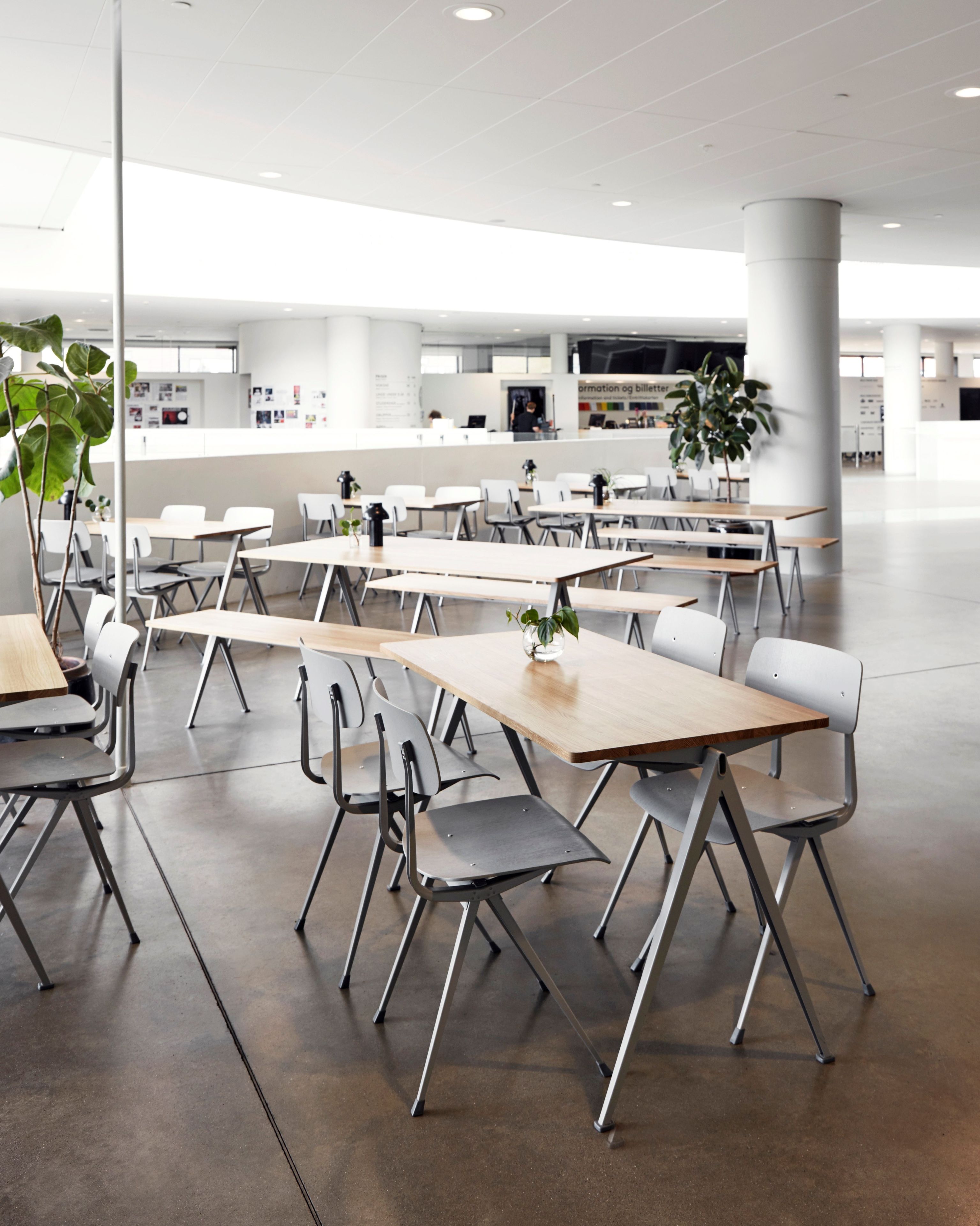 PYRAMID 12 Bench By Hay