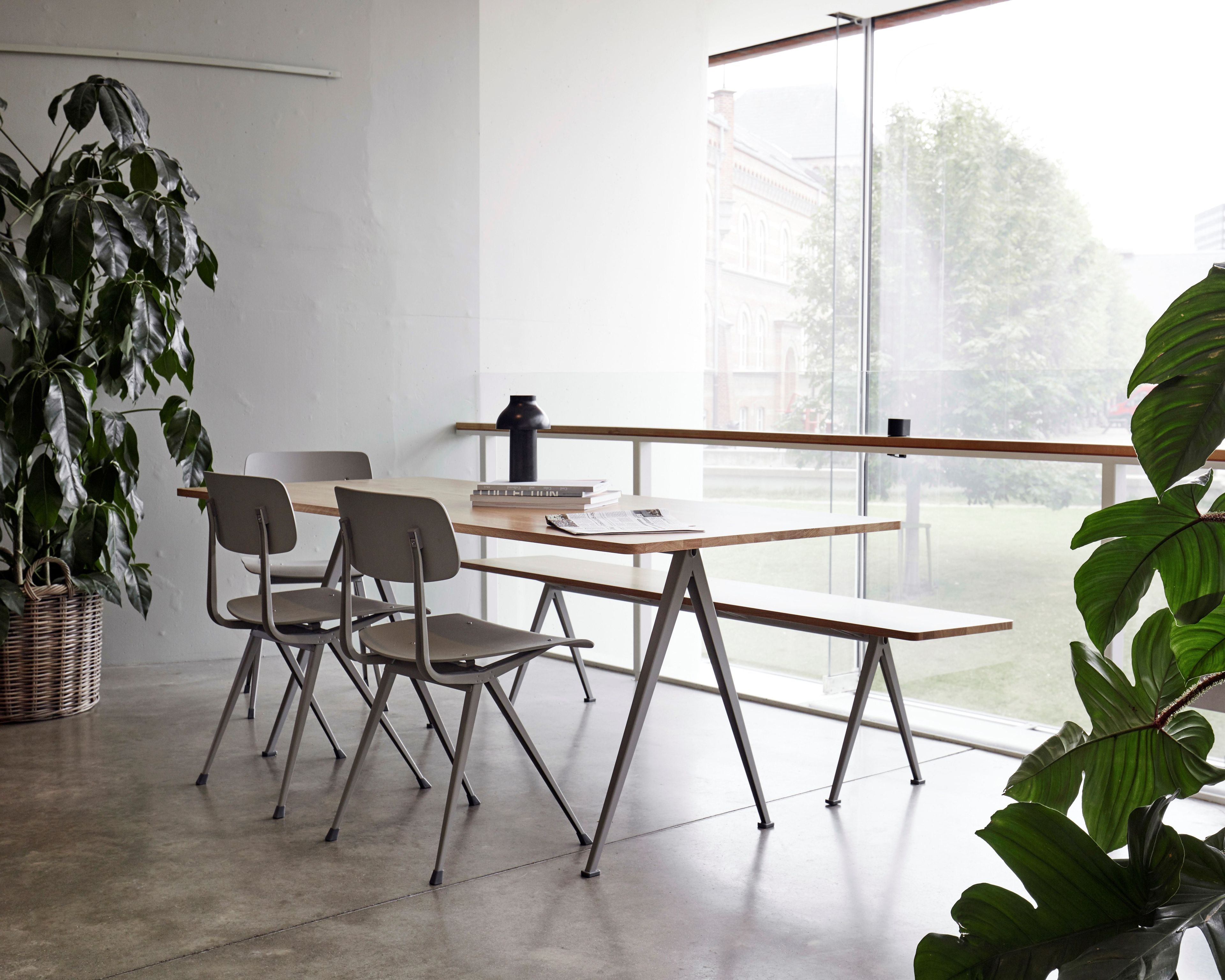 PYRAMID TABLE 02 Table By Hay