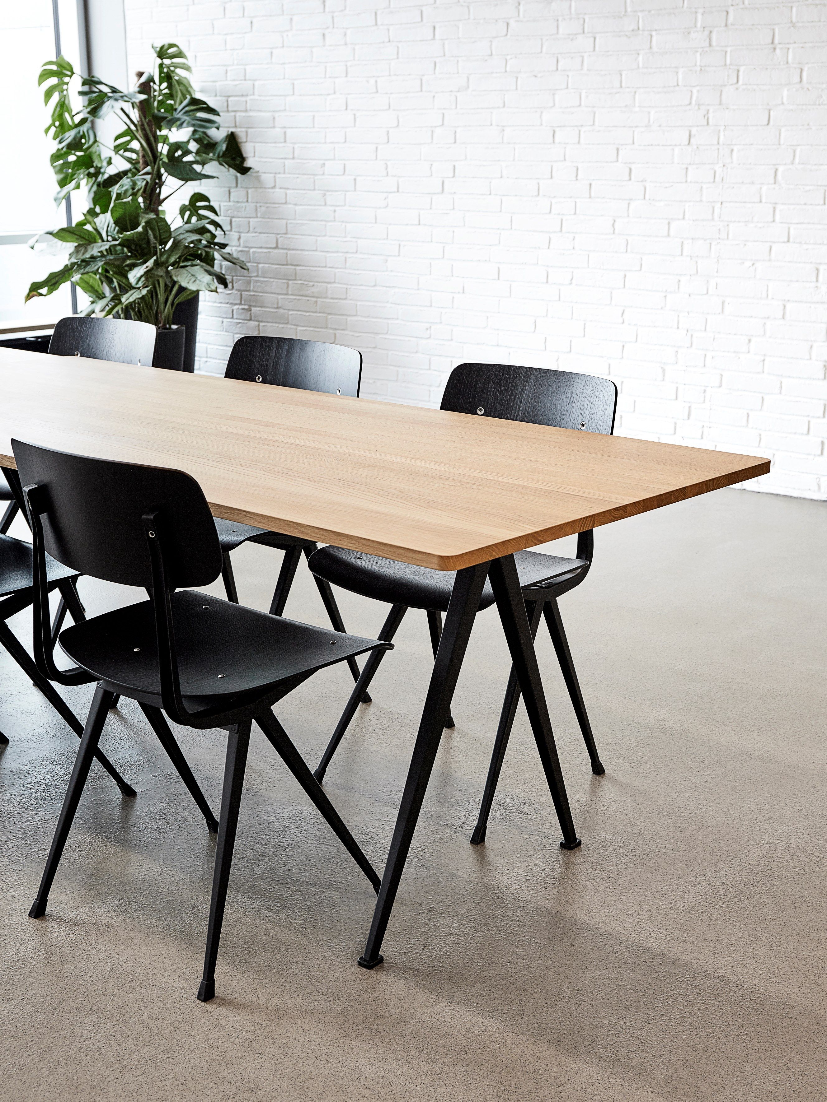 PYRAMID TABLE 02 Table By Hay