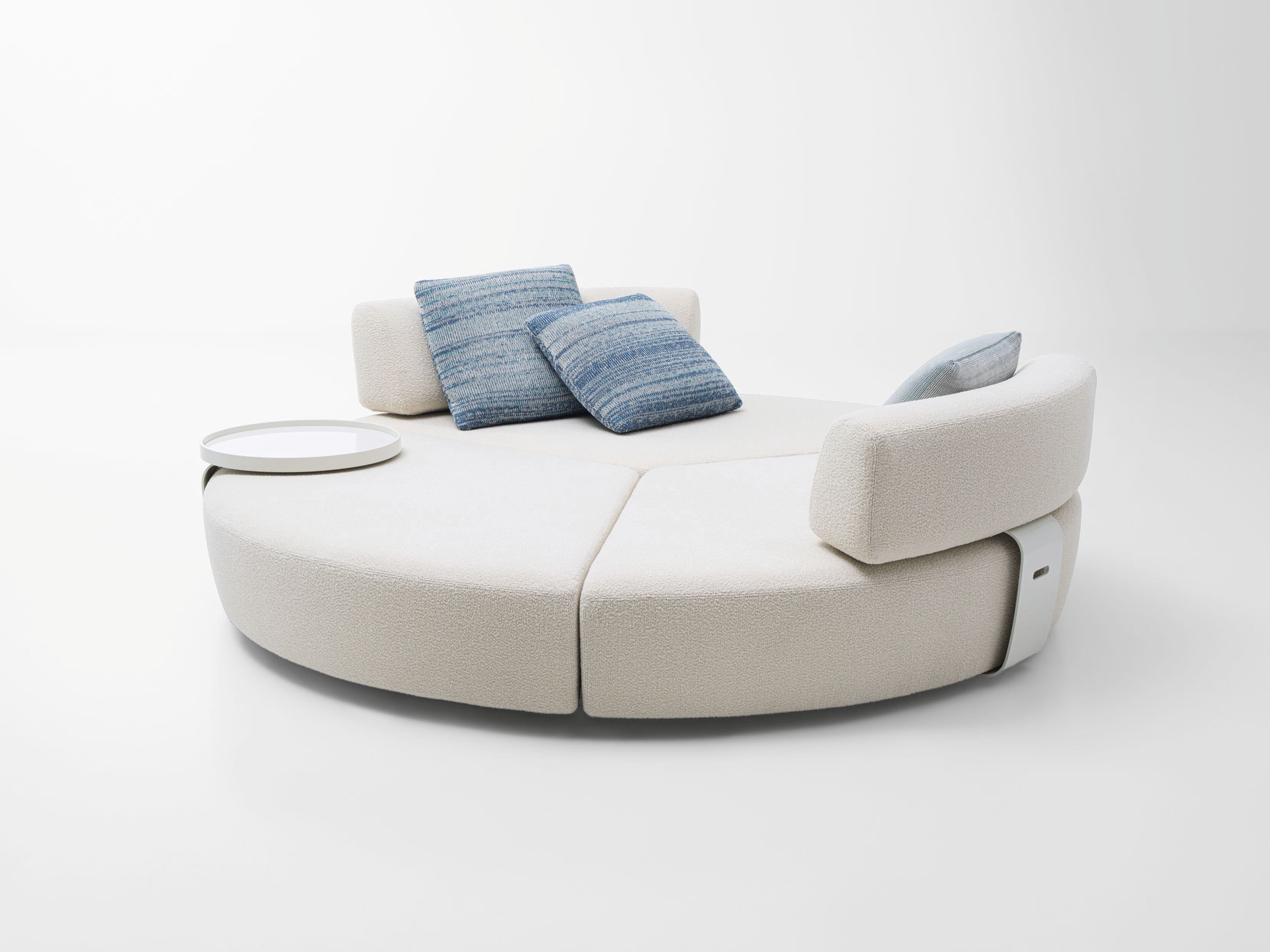 ELIANTO Garden sofa By Paola Lenti