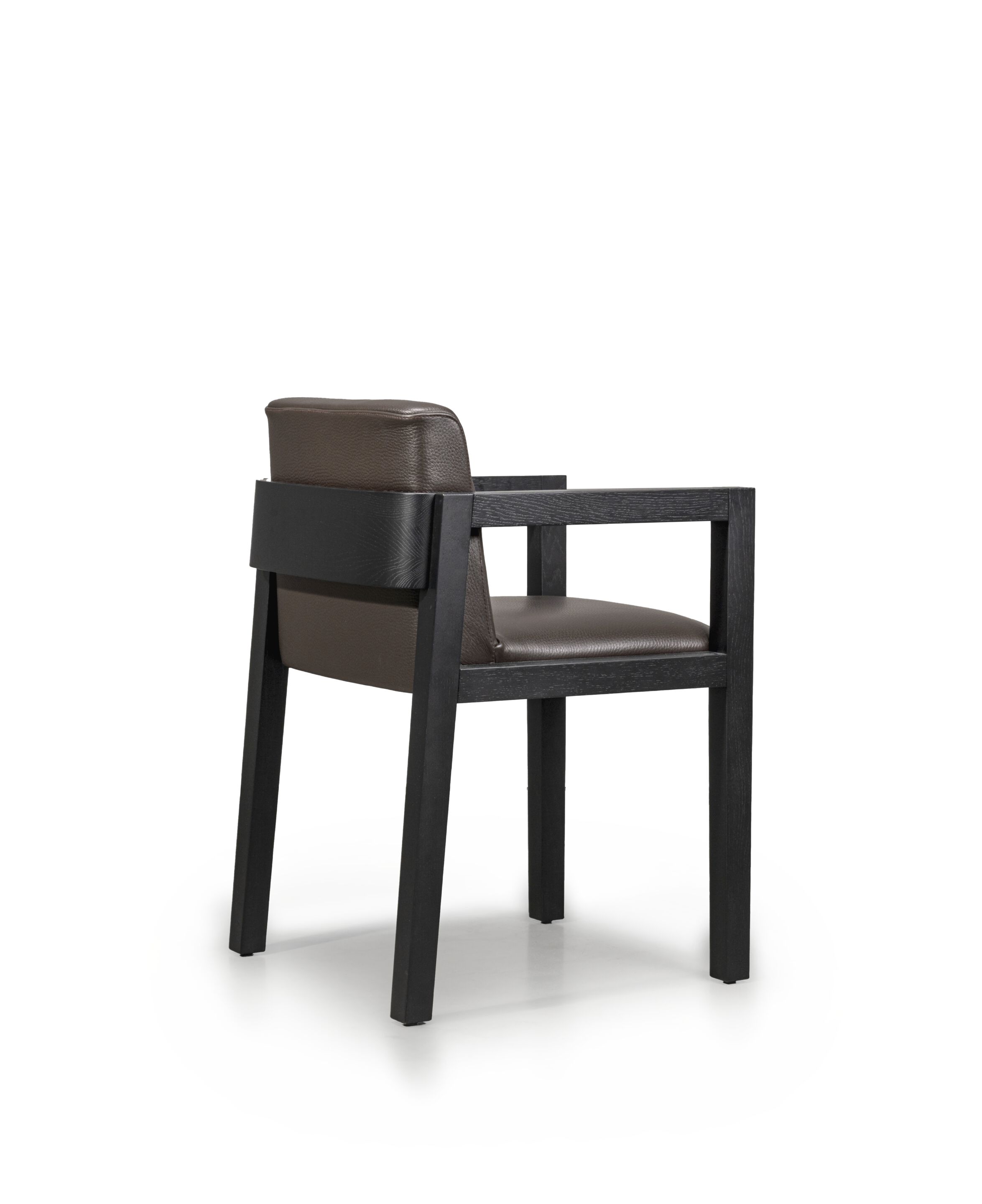 WIETSE Leather chair with armrests By Piet Boon | design Piet Boon