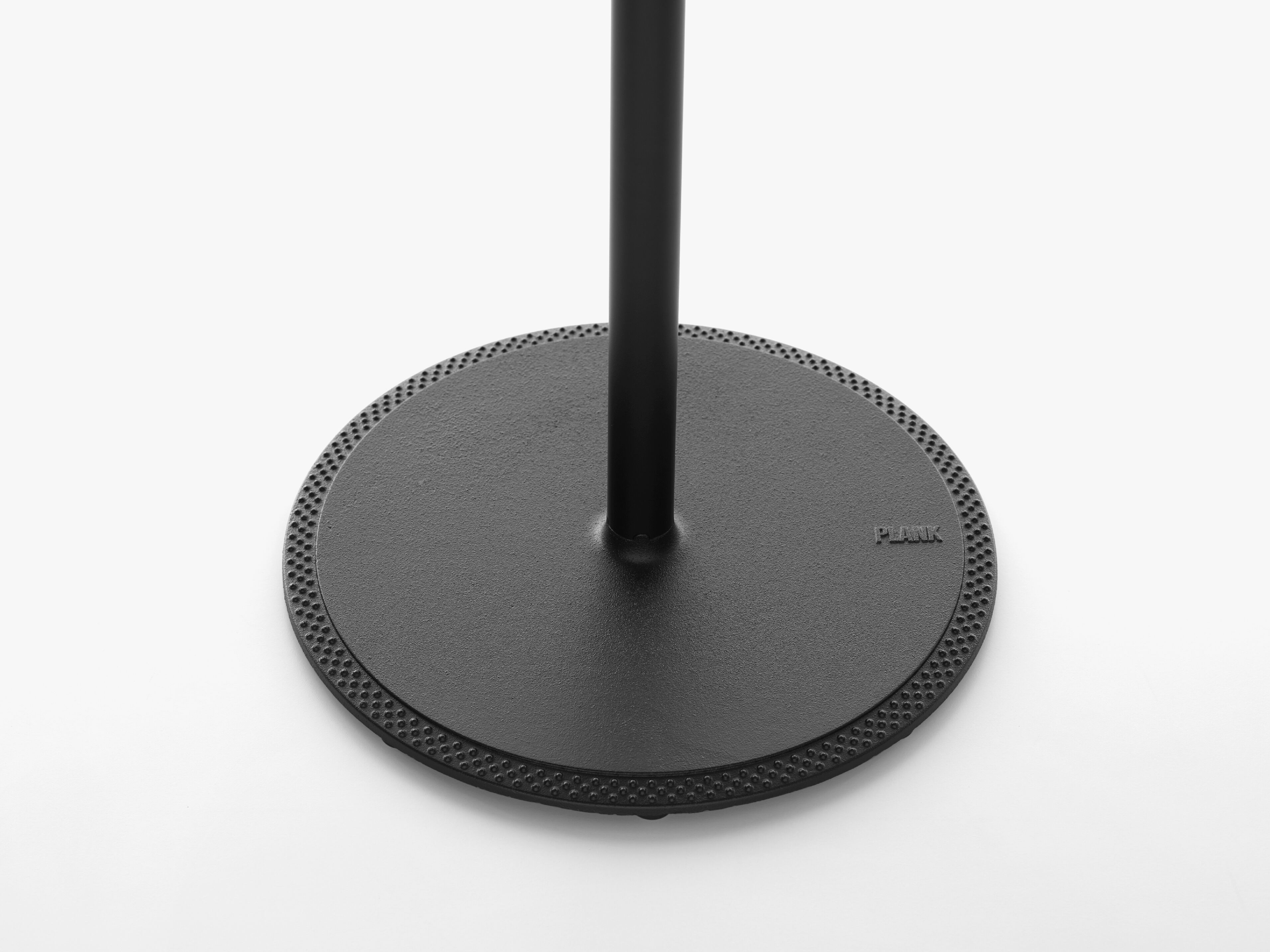 BON Table By Plank | design Cisotti + Laube