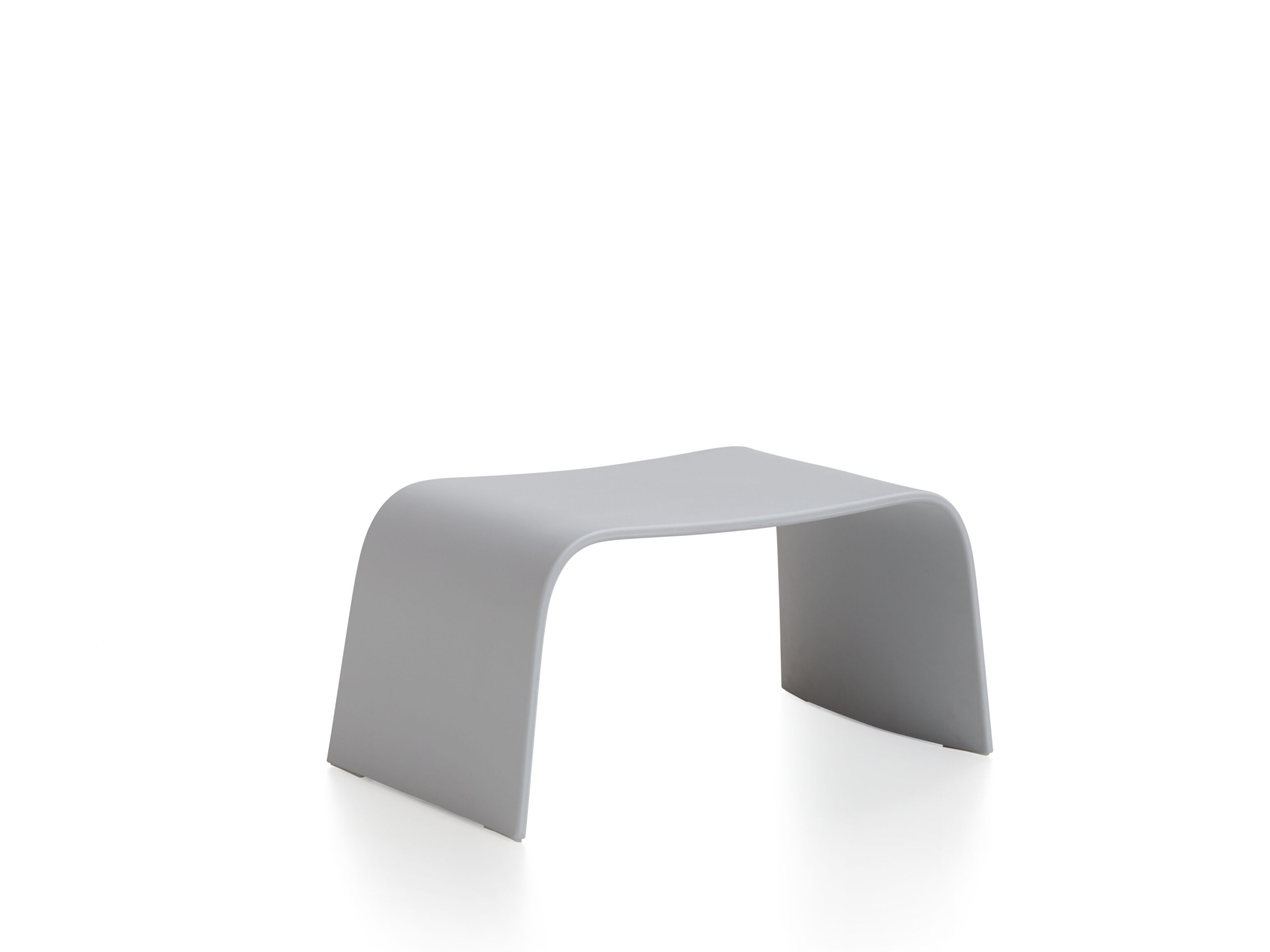 LAND Plastic footstool By Plank | design Naoto Fukasawa