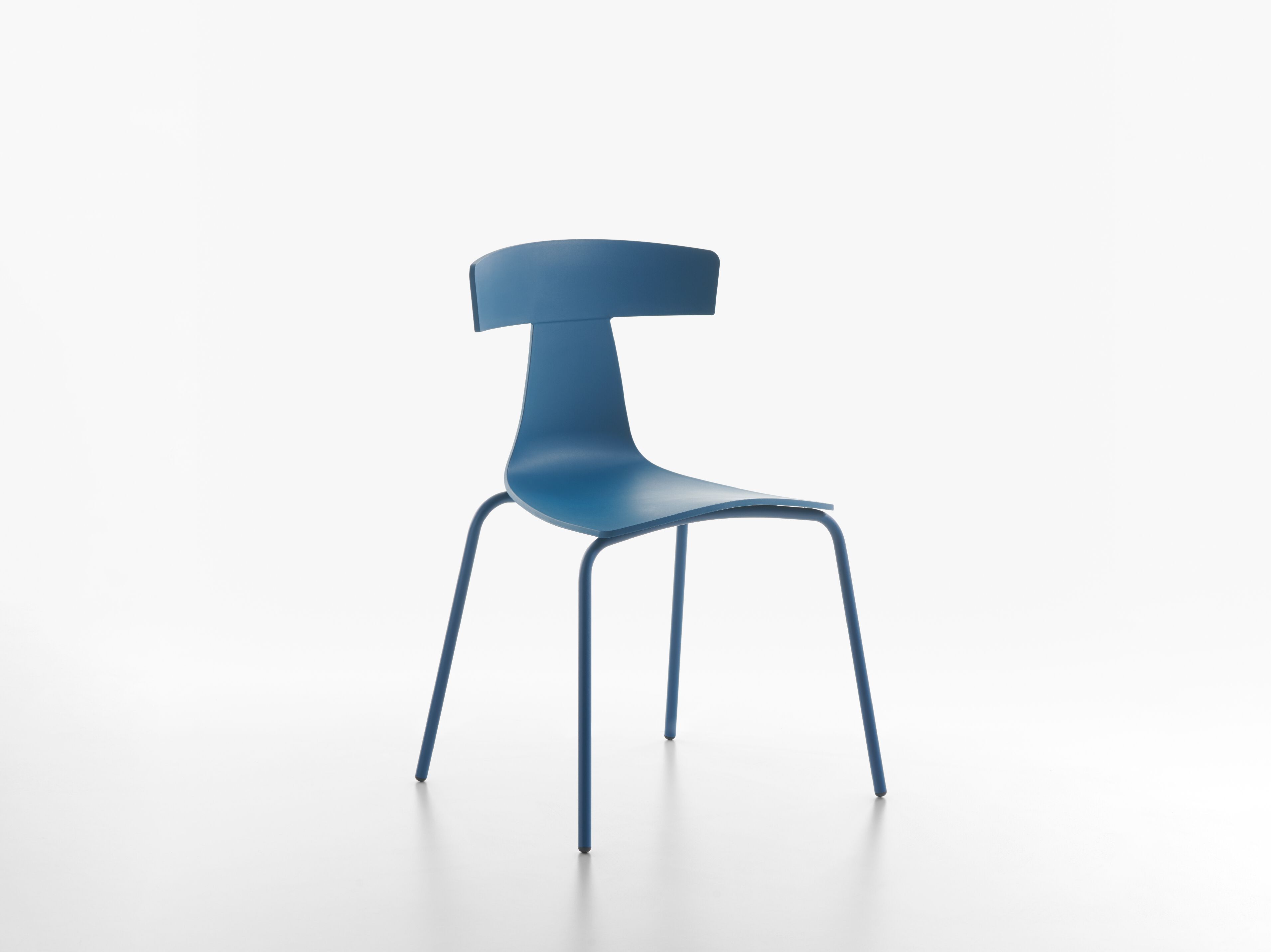 REMO PLASTIC Stackable polypropylene chair By Plank | design Konstantin ...