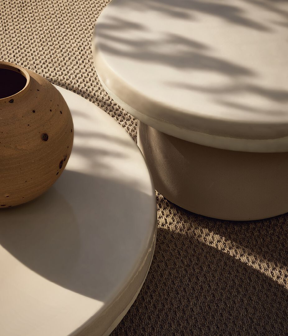 CREW Round garden side table By Poliform