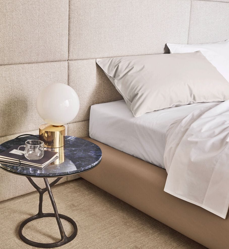 DREAM 床 By Poliform | design Marcel Wanders