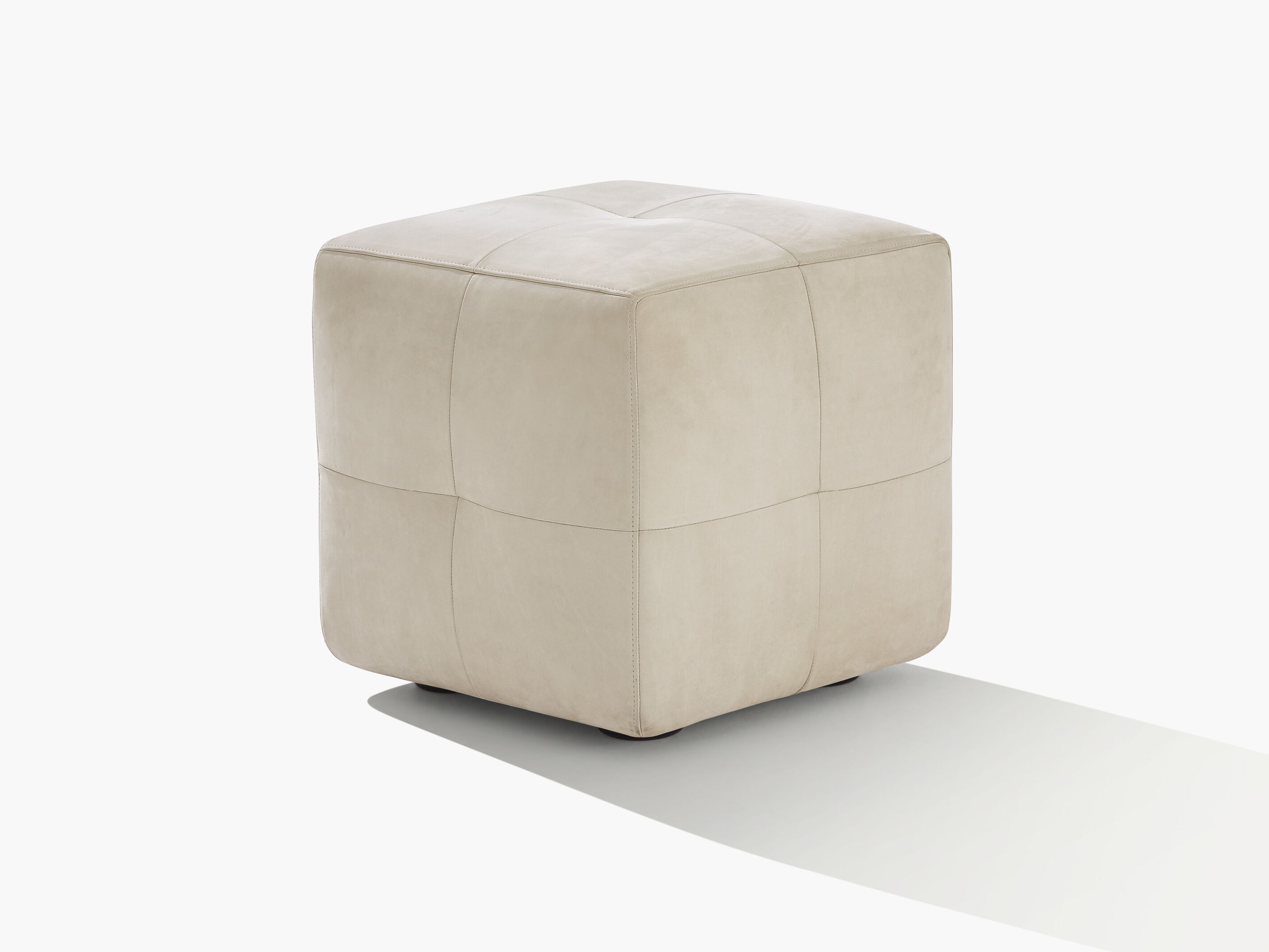 ONDA Leather pouf By Poliform