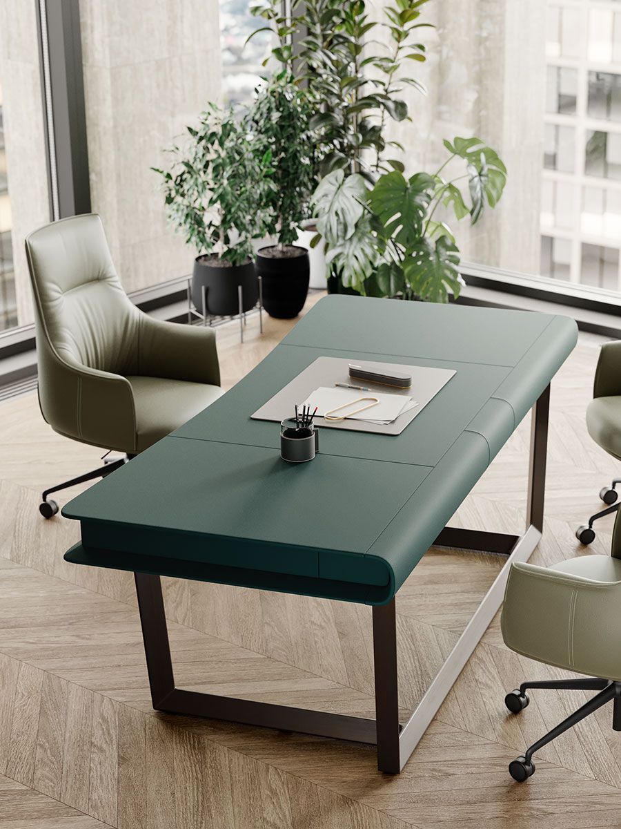 ARCHIBALD TASK EXECUTIVE Office chair By Poltrona Frau