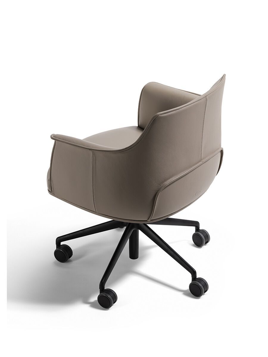 ARCHIBALD TASK MANAGERIAL Office chair By Poltrona Frau