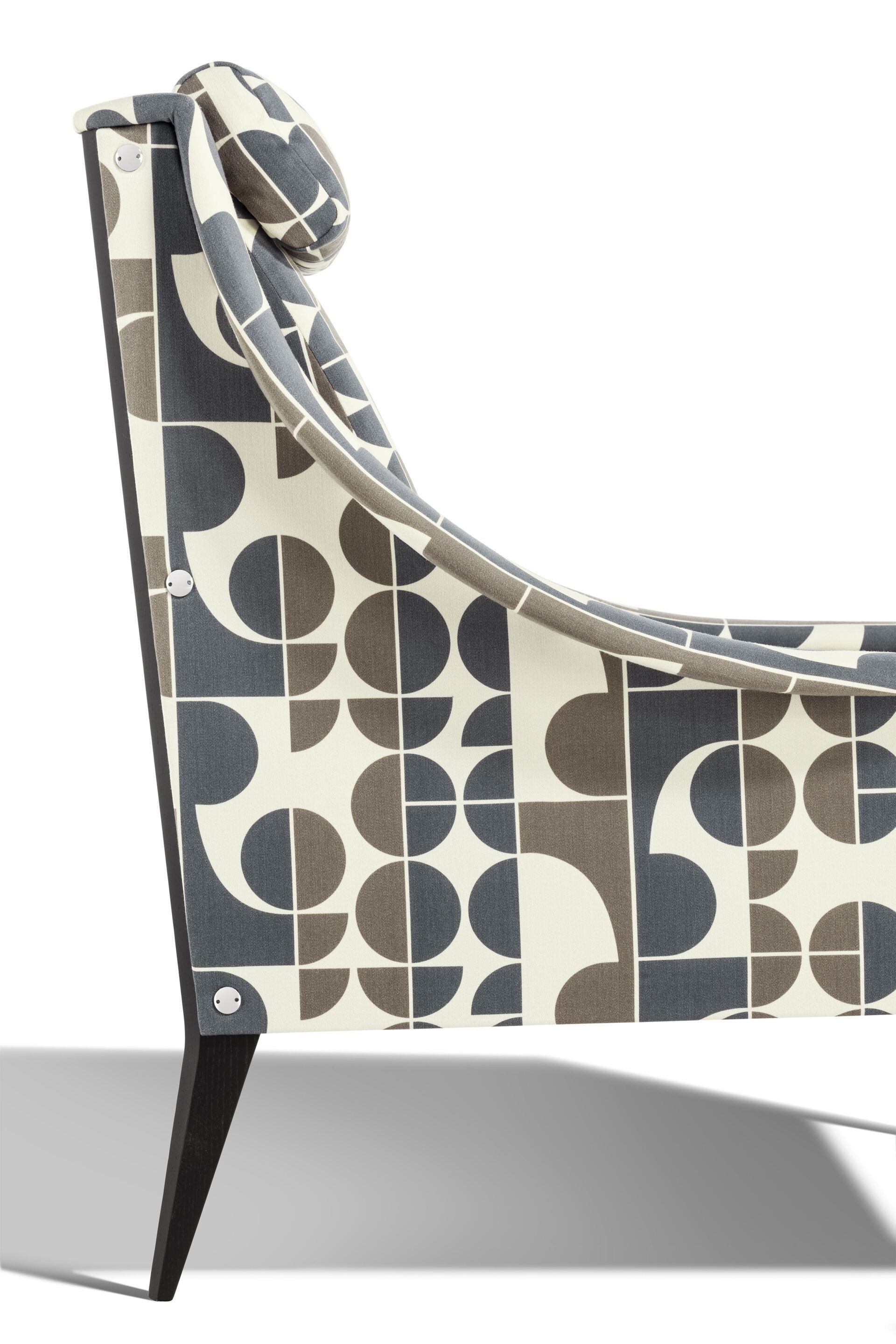 DEZZA 48 Armchair By Poltrona Frau