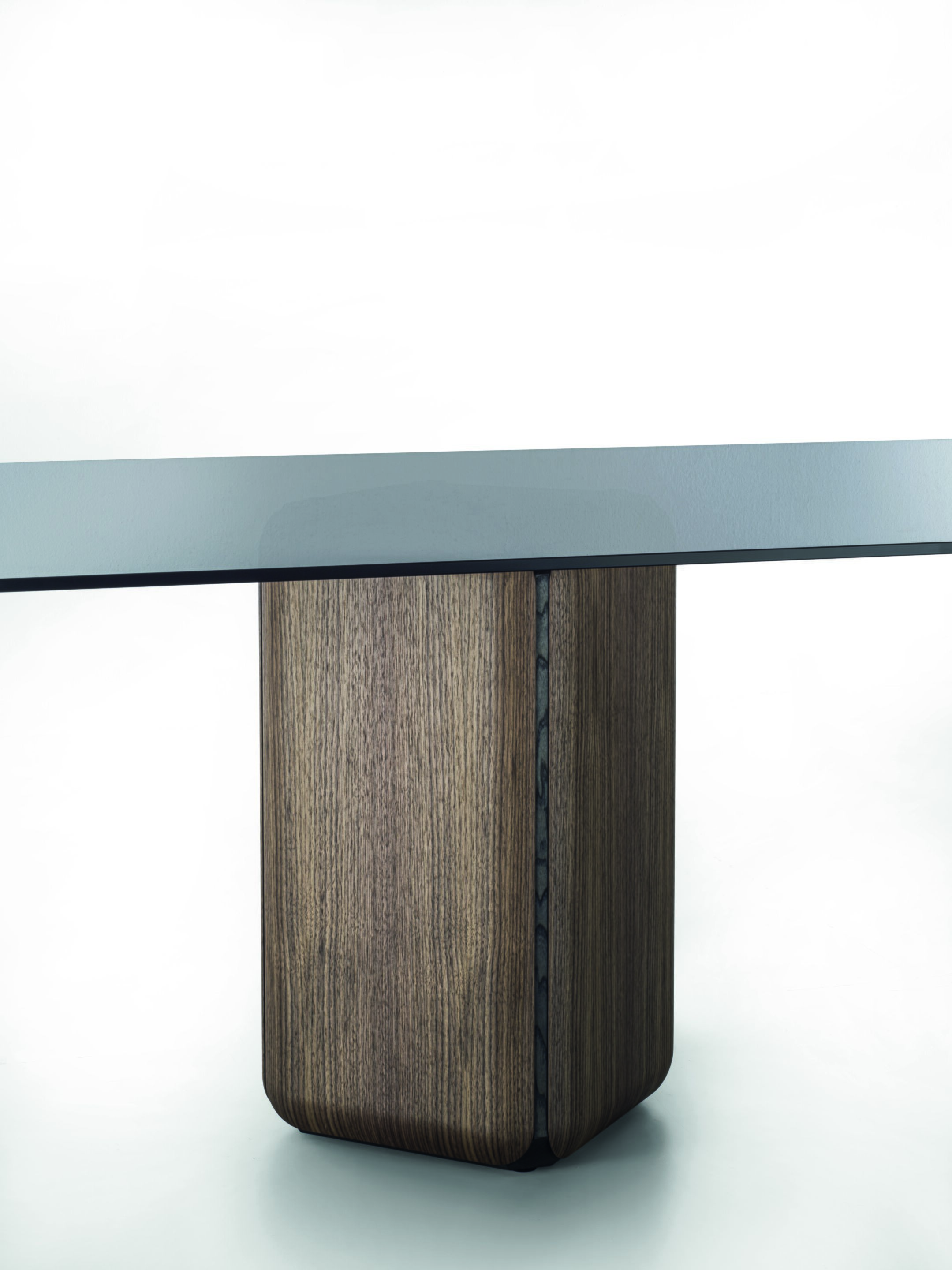 BAY Table By Porada