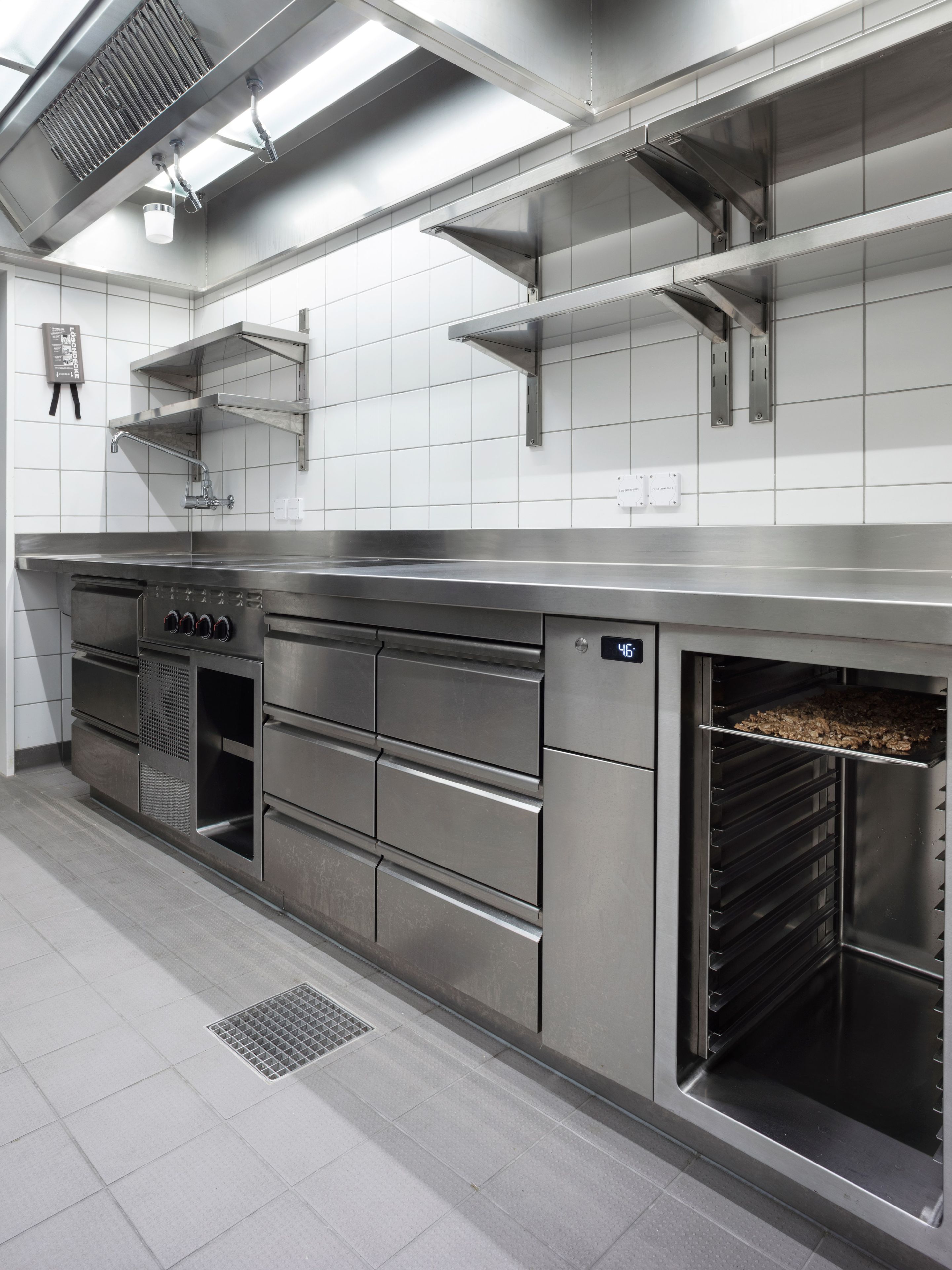 CUCINE PROFESSIONALI Cucina a libera installazione professionale By Prisma